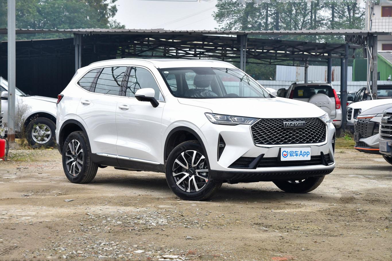 【哈弗H6第三代 1.5T 两驱Pro侧前45度车头向右水平图片-汽车图片大全】-易车