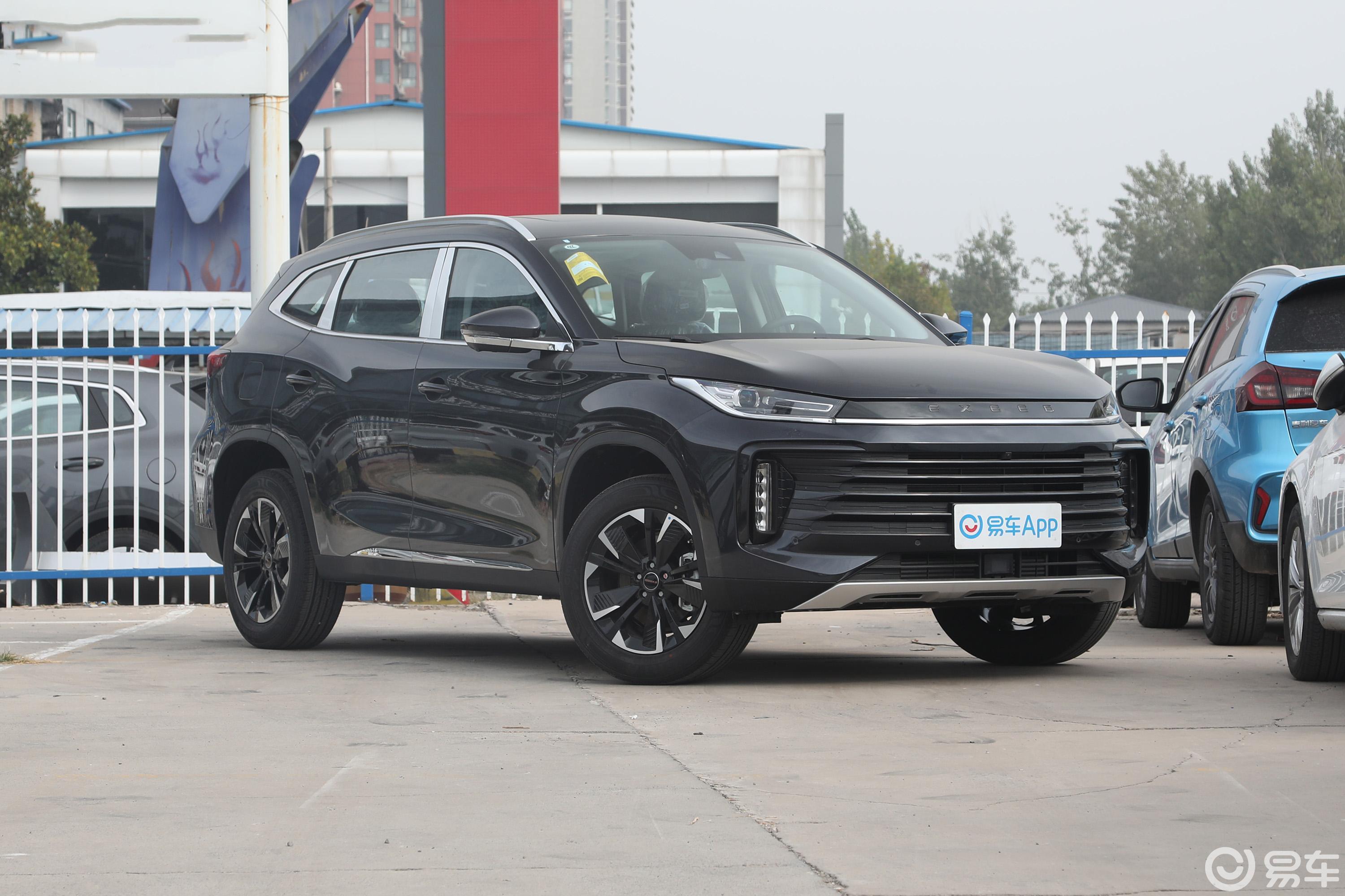 【星途凌云300T 两驱星享版侧前45度车头向右水平图片-汽车图片大全】-易车