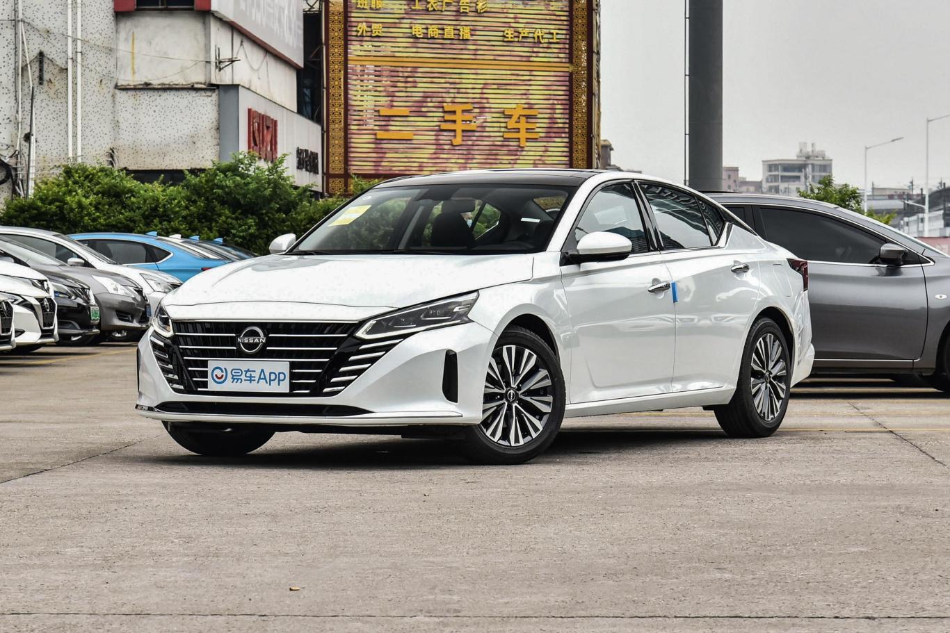 【天籁2.0L XL-TLS 悦享版侧前45度车头向左水平图片-汽车图片大全】-易车