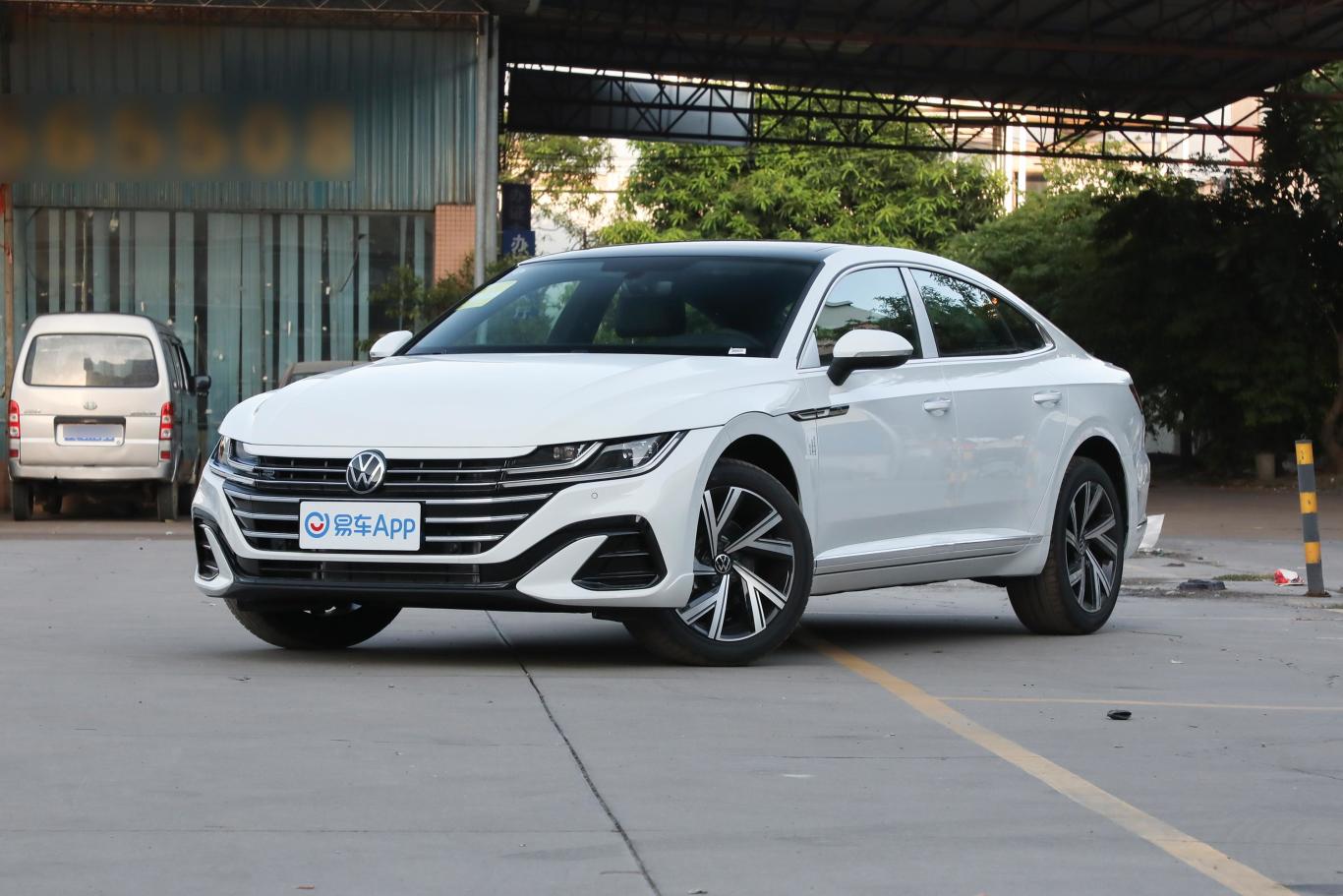 【一汽-大众CC330TSI 炫目版侧前45度车头向左水平图片-汽车图片大全】-易车