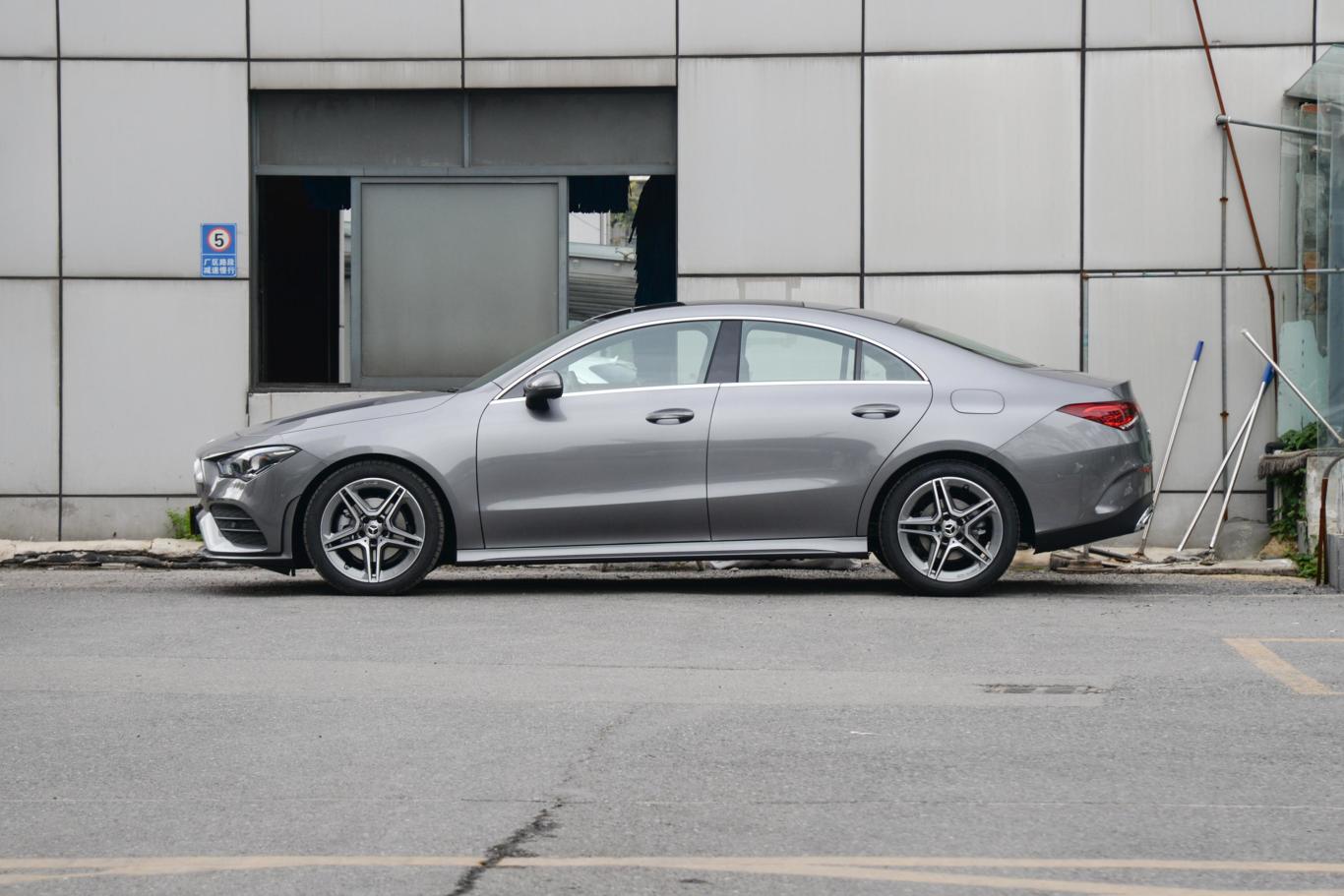 【奔驰CLA(进口)CLA 200正侧车头向左水平图片-汽车图片大全】-易车
