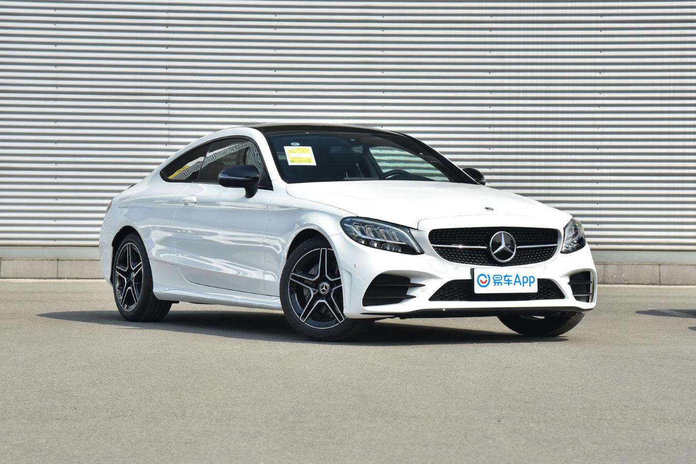 【奔驰C级(进口)C 260 轿跑车侧前45度车头向右水平图片-汽车图片大全】-易车