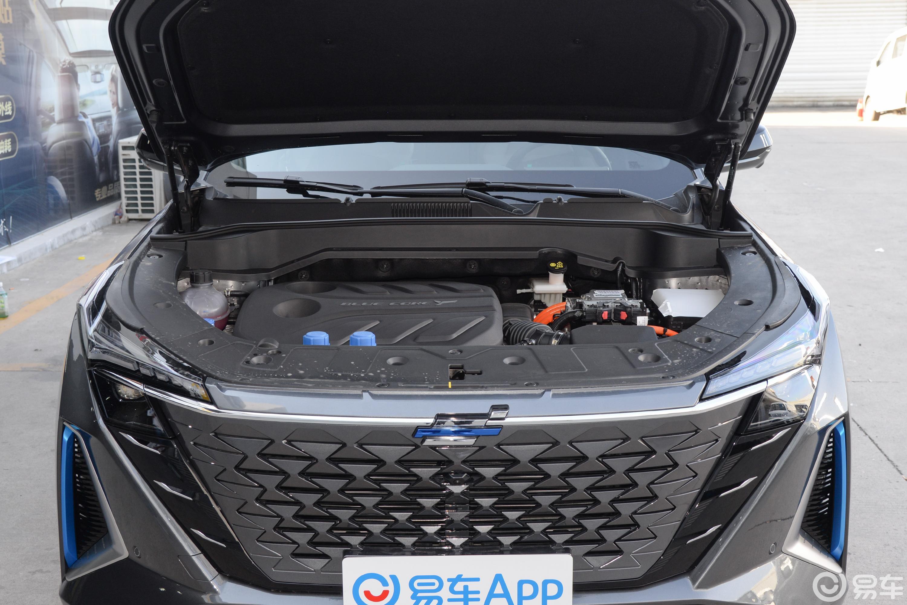 【长安欧尚Z6新能源1.5T 150km 旗舰PLUS发动机舱整体图片-汽车图片大全】-易车