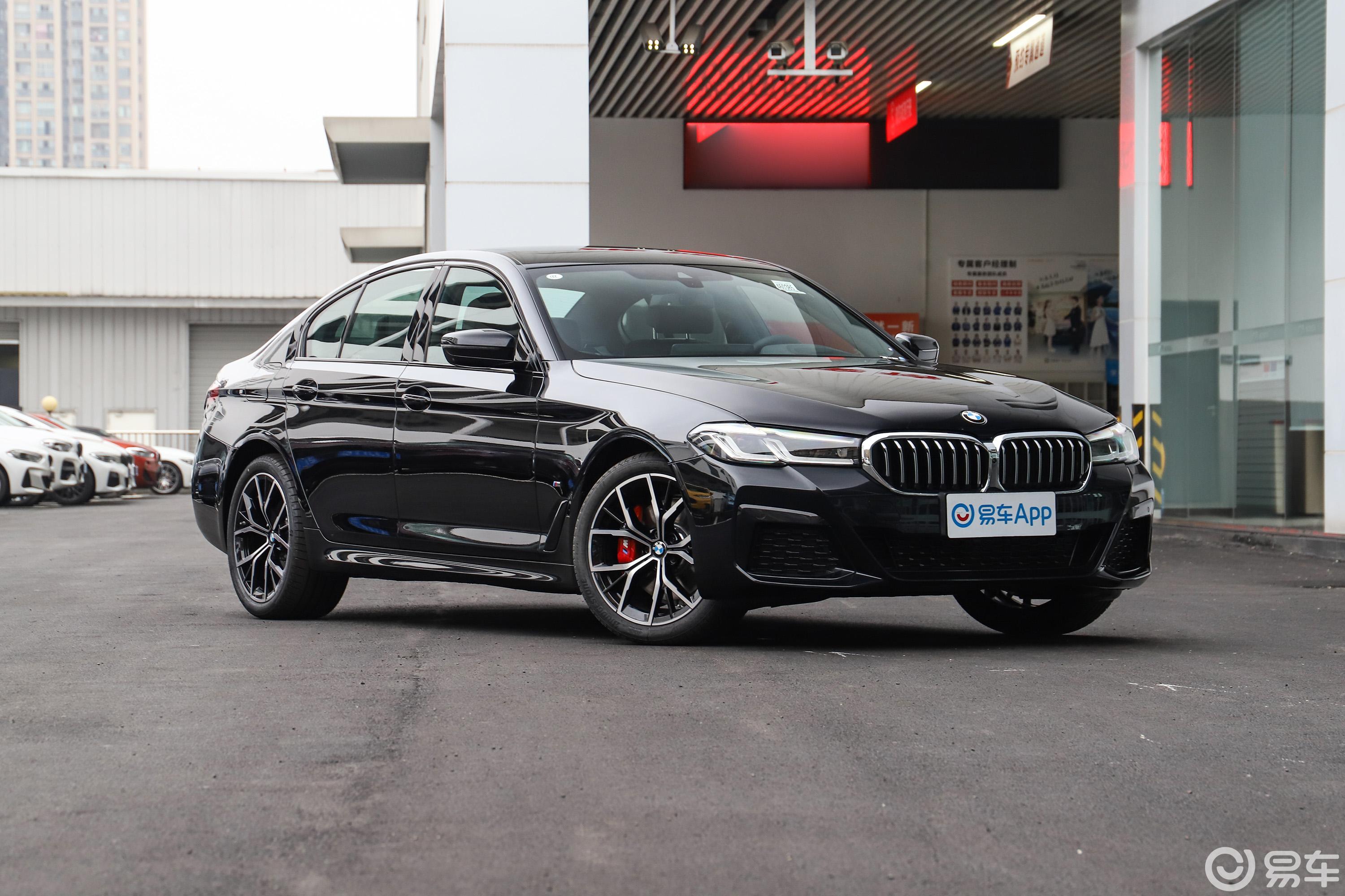 【2022款 改款二 530i 风尚版 M运动套装汽车图片-汽车图片大全】-易车