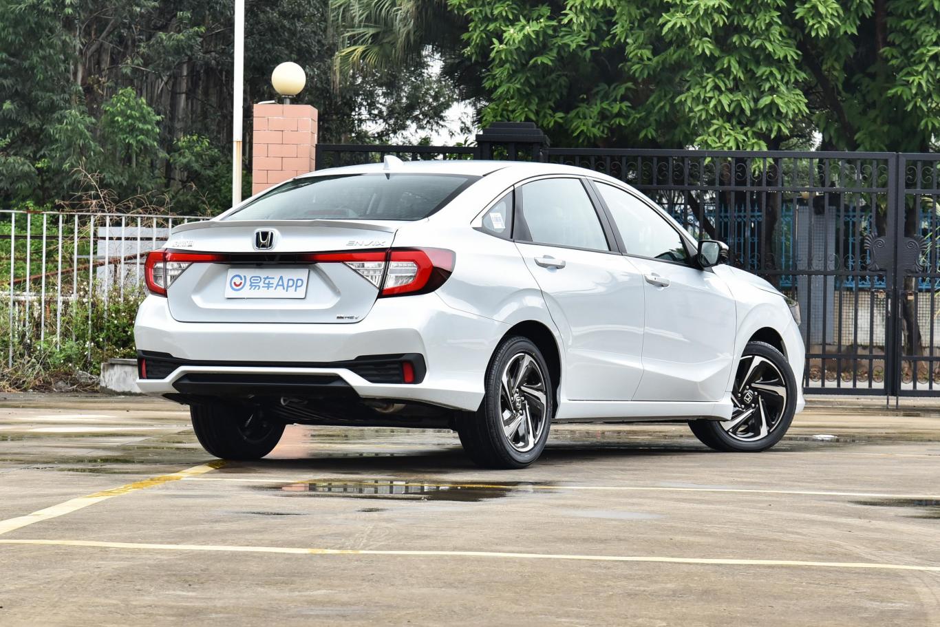 【享域锐·混动 1.5L E-CVT 净享版侧后45度车头向右水平图片-汽车图片大全】-易车