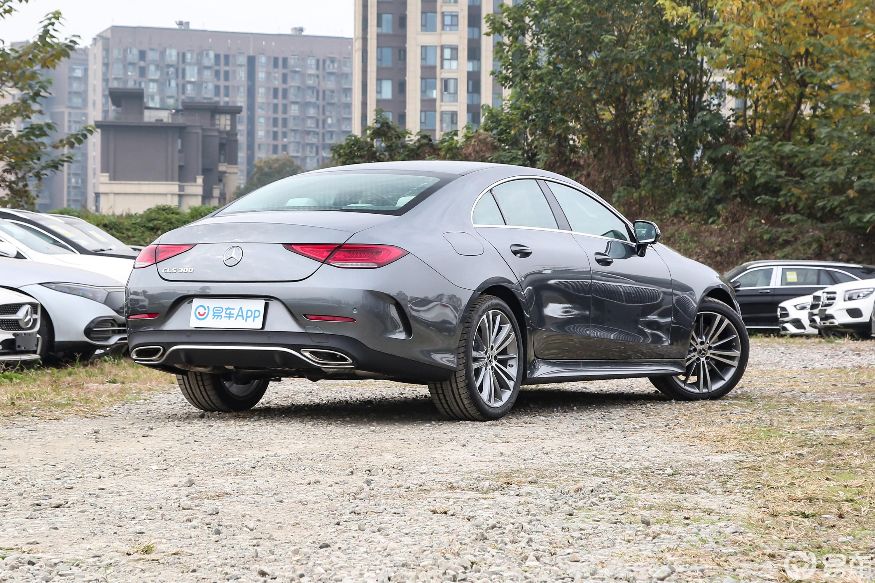 【奔驰CLS级CLS 300 动感型侧后45度车头向右水平图片-汽车图片大全】-易车