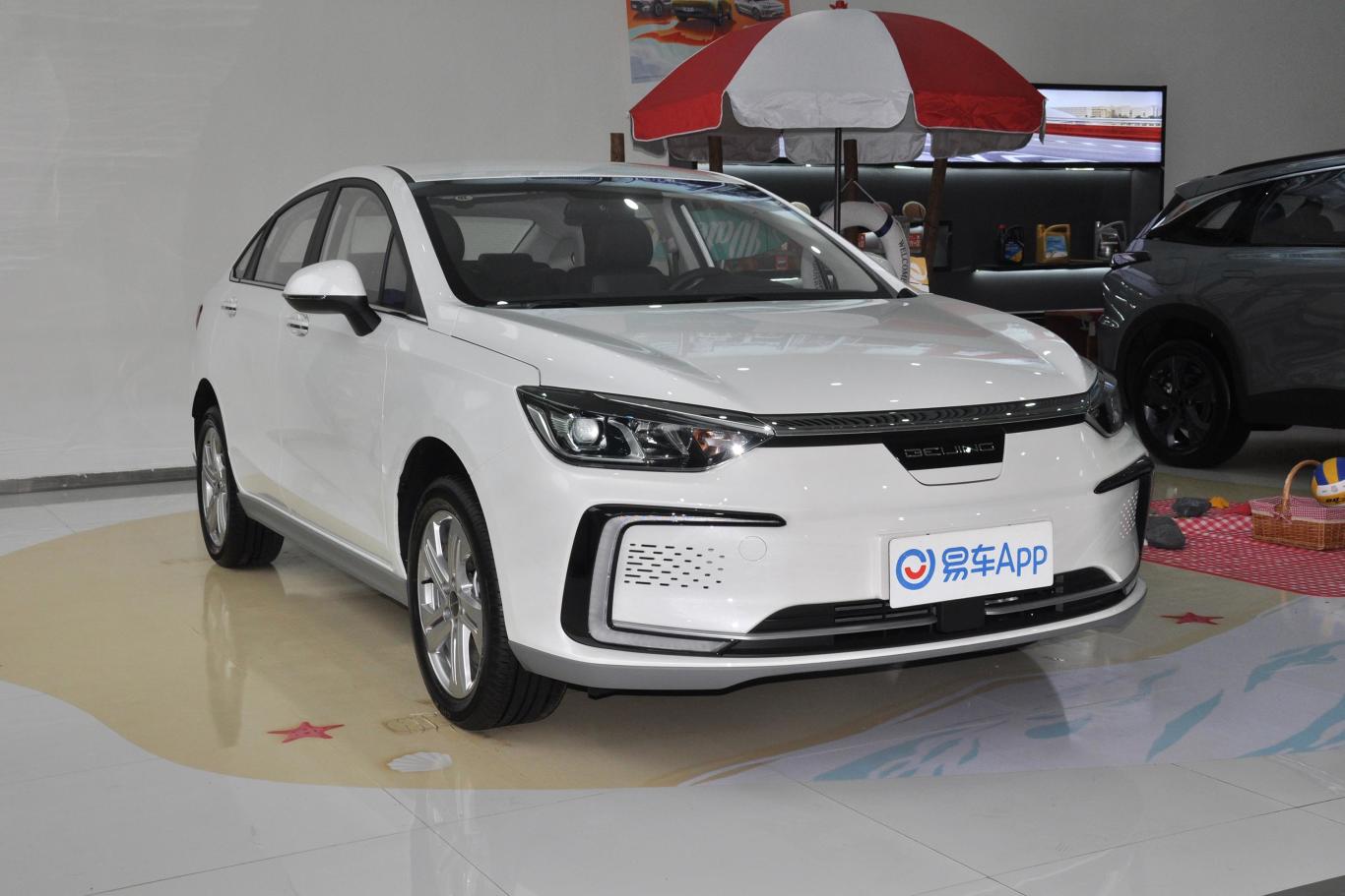 【北京EU5网约车出行版侧前45度车头向右水平图片-汽车图片大全】-易车