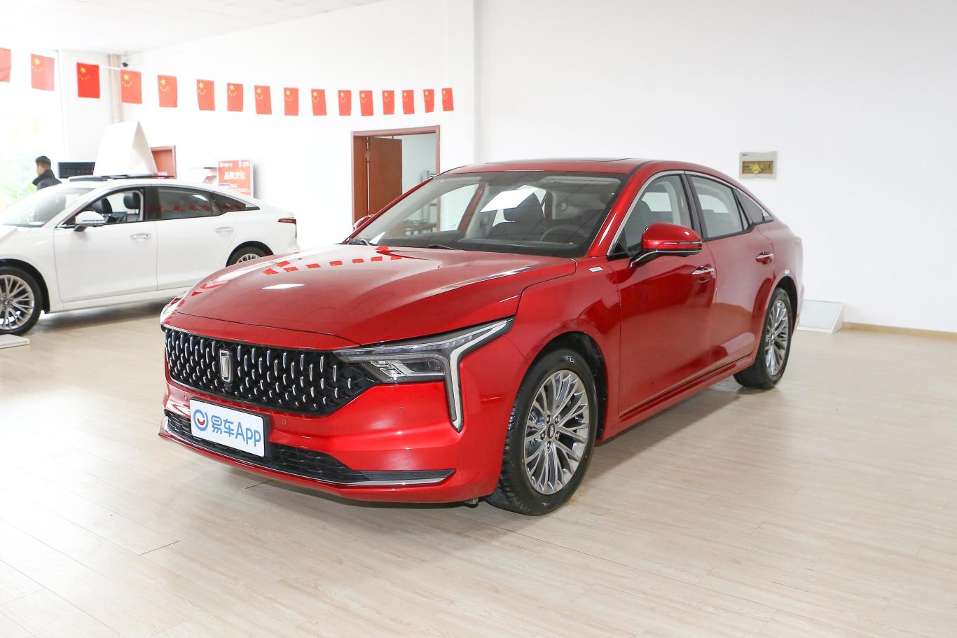 【奔腾B701.5T 双离合畅享型侧前45度车头向左水平图片-汽车图片大全】-易车