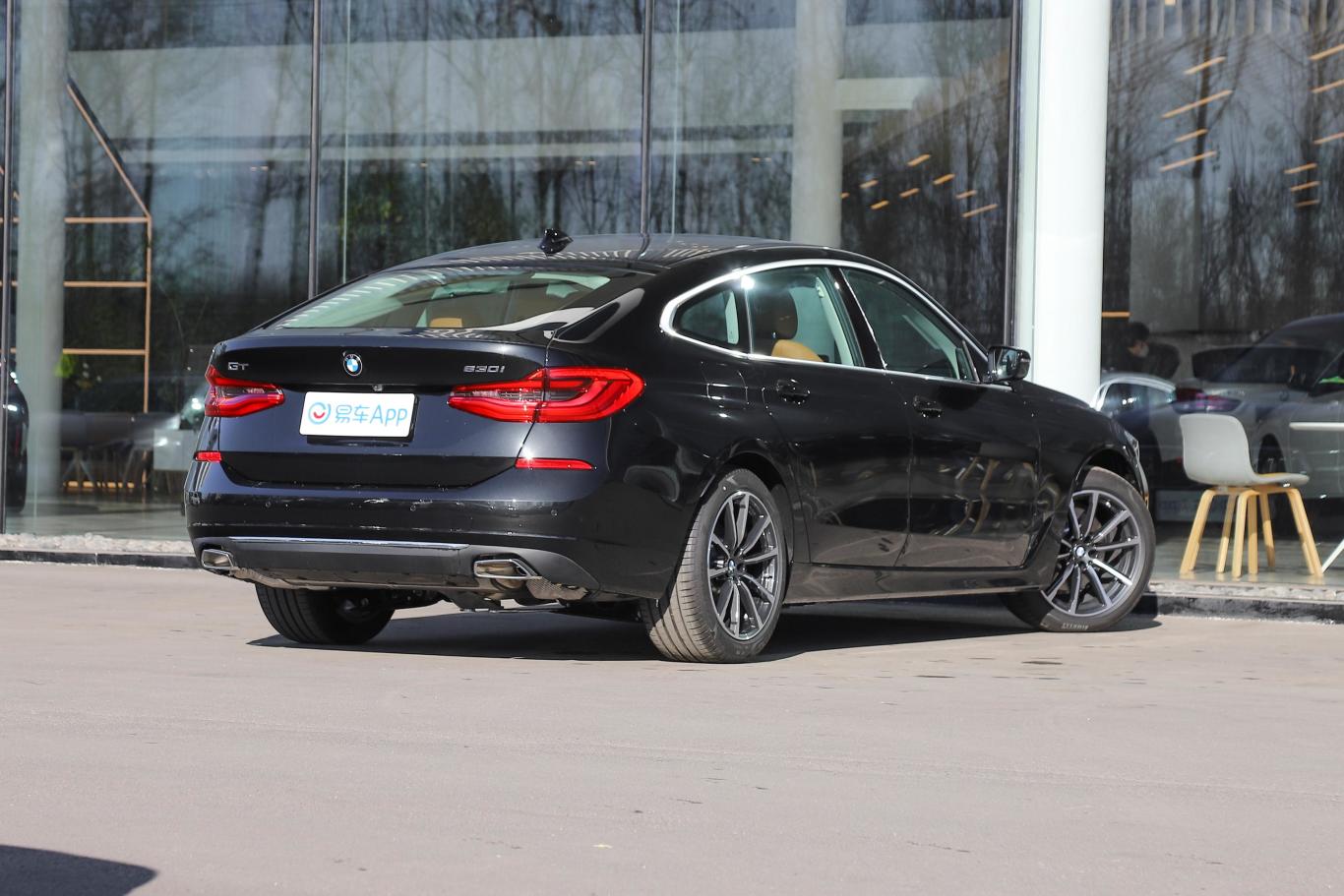 【宝马6系GT630i 豪华设计套装侧后45度车头向右水平图片-汽车图片大全】-易车