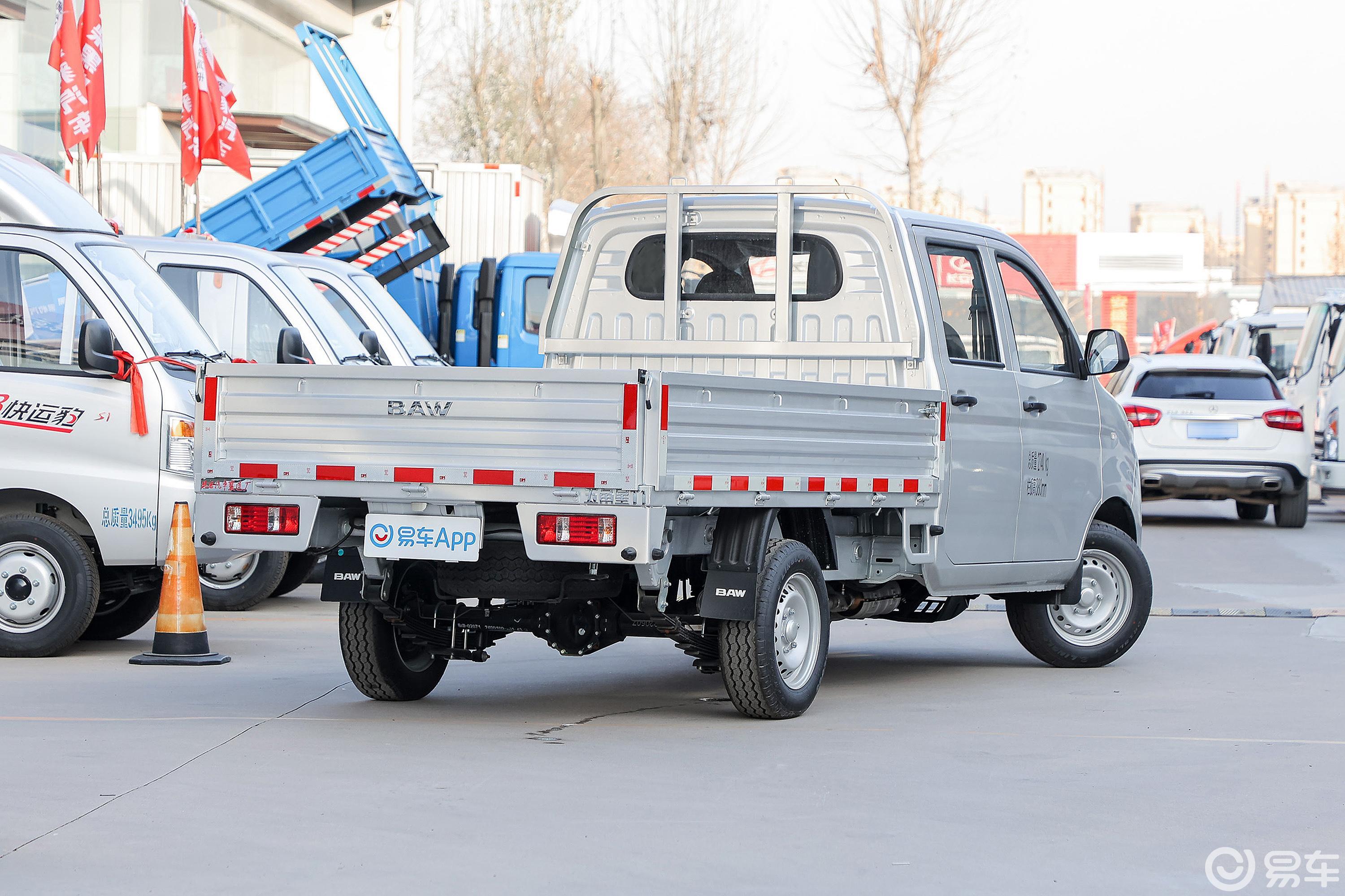 【2022款 1.6L 手动 双排舒适版汽车图片-汽车图片大全】-易车