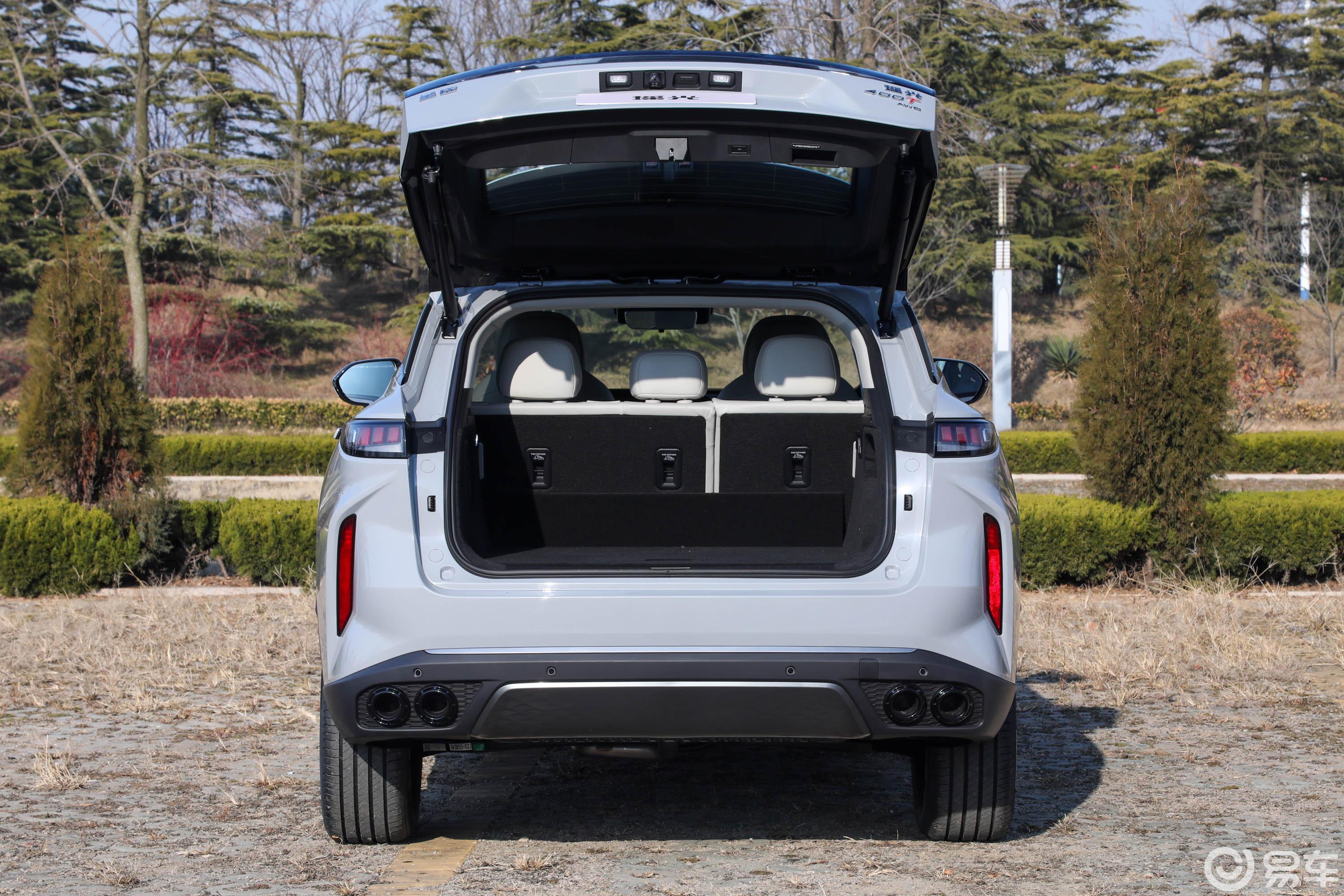 【星途瑶光400T 双离合四驱奢享版后备厢图片-汽车图片大全】-易车