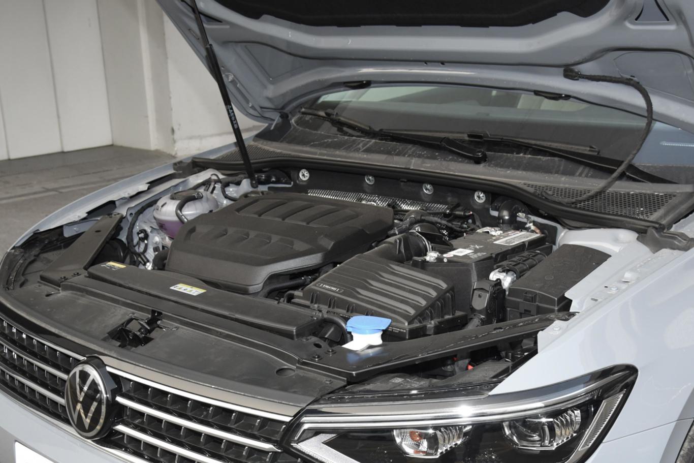 【迈腾200万辆纪念版 330TSI 豪华型动力底盘图片-汽车图片大全】-易车