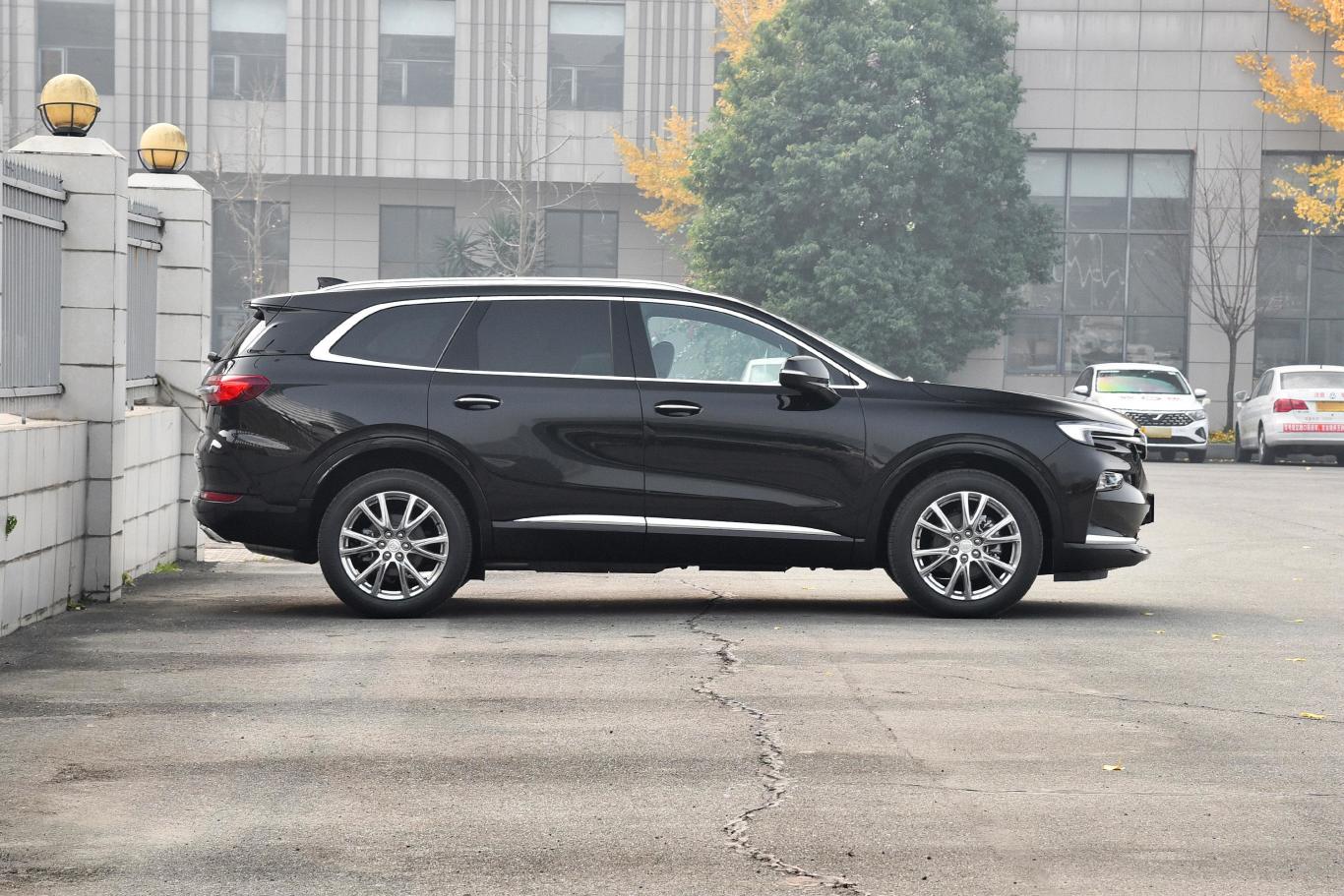 【昂科旗652T 四驱尊享旗舰型 6座正侧车头向右水平图片-汽车图片大全】-易车