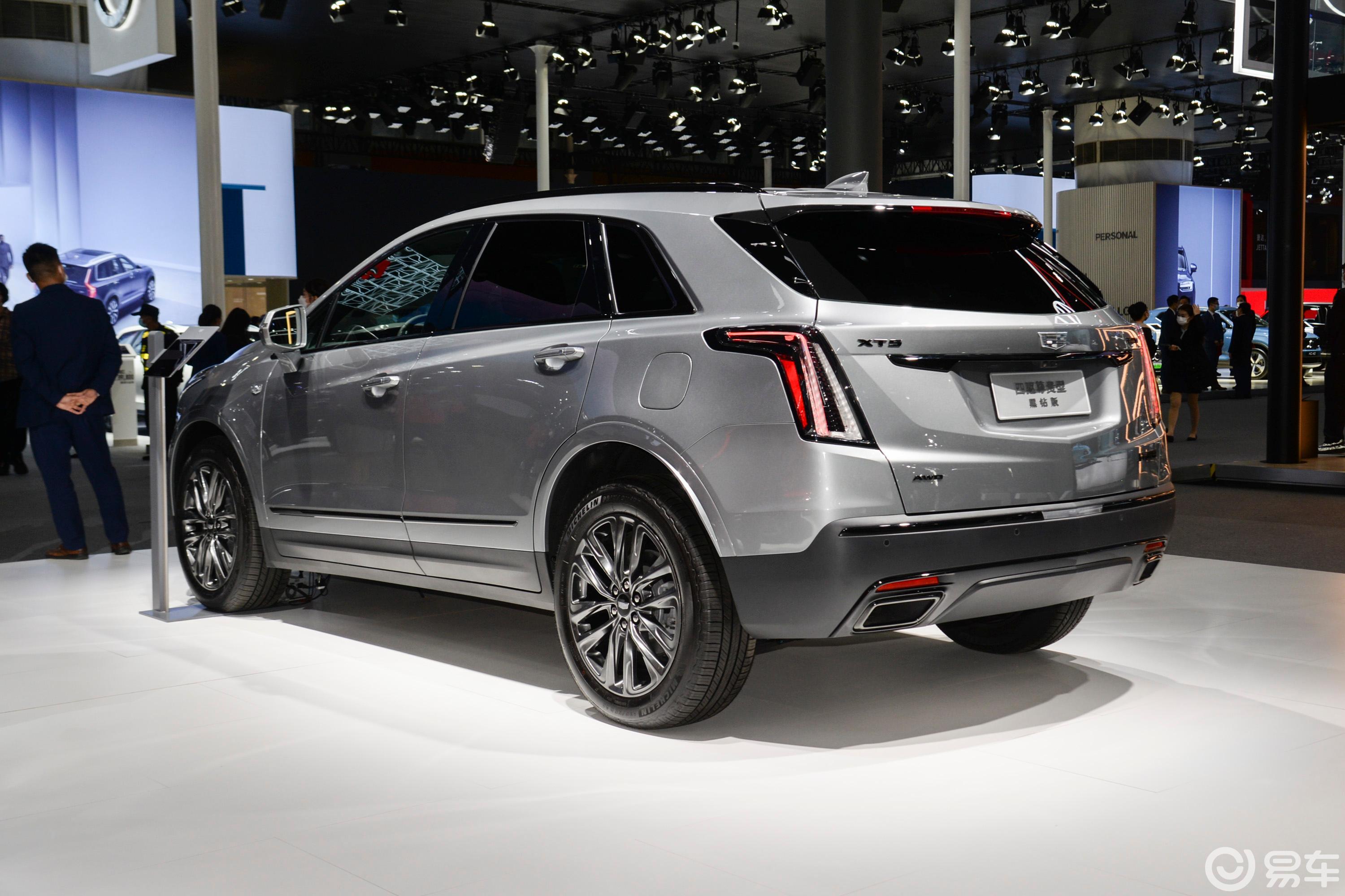 【凯迪拉克XT5轻混 2.0T 四驱尊贵型黑钻版图片-汽车图片大全】-易车