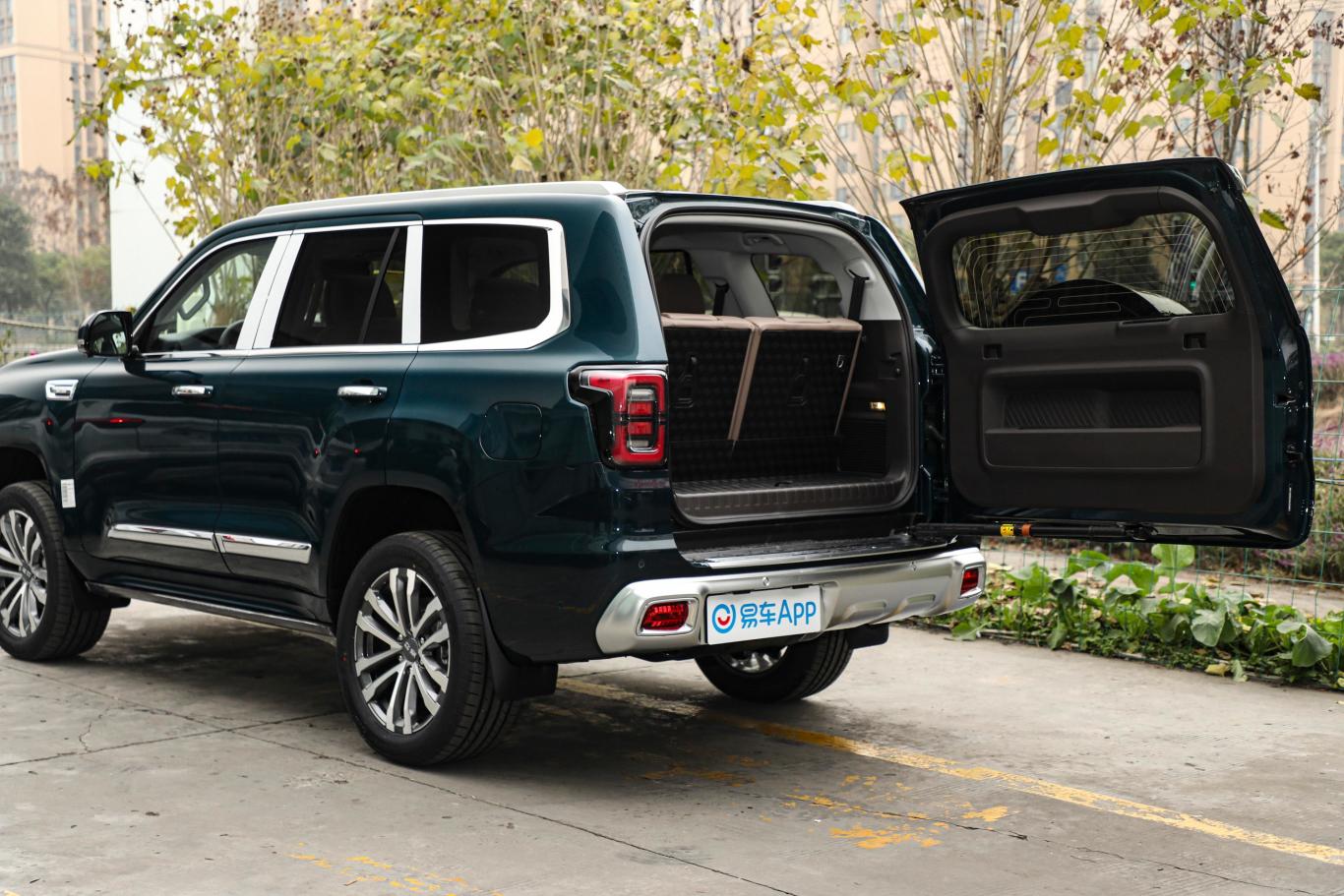 【北京BJ602.0T 十一版 7座 汽油空间图片-汽车图片大全】-易车