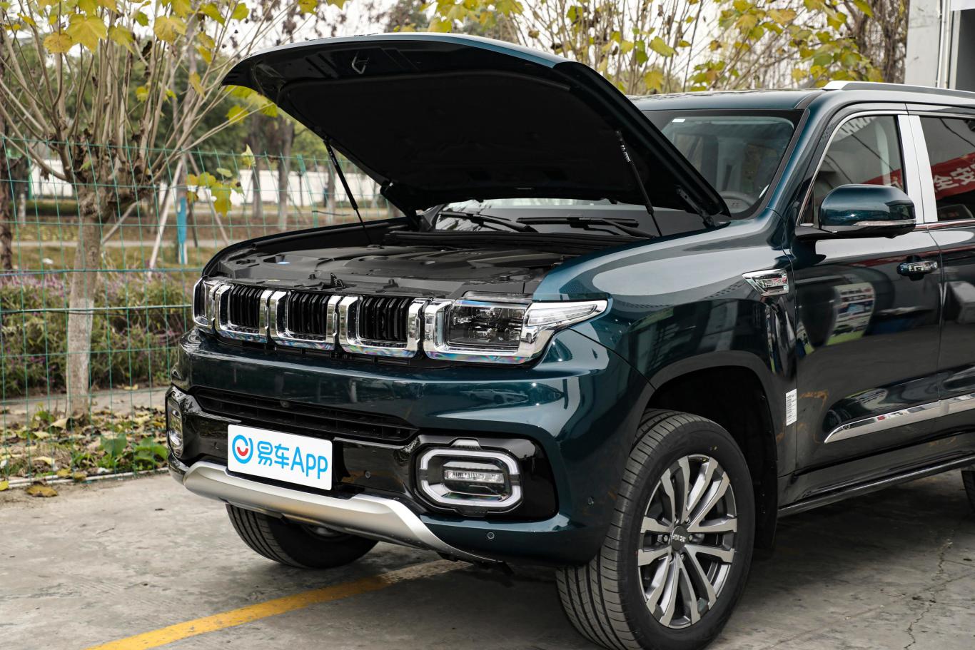 【北京越野BJ602.0T 十一版 7座 汽油外观图片-汽车图片大全】-易车