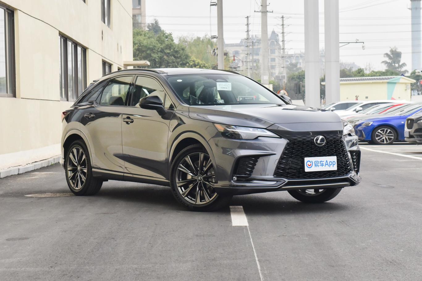 【雷克萨斯RX500h 四驱F SPORT Performance侧前45度车头向右水平图片-汽车图片大全】-易车