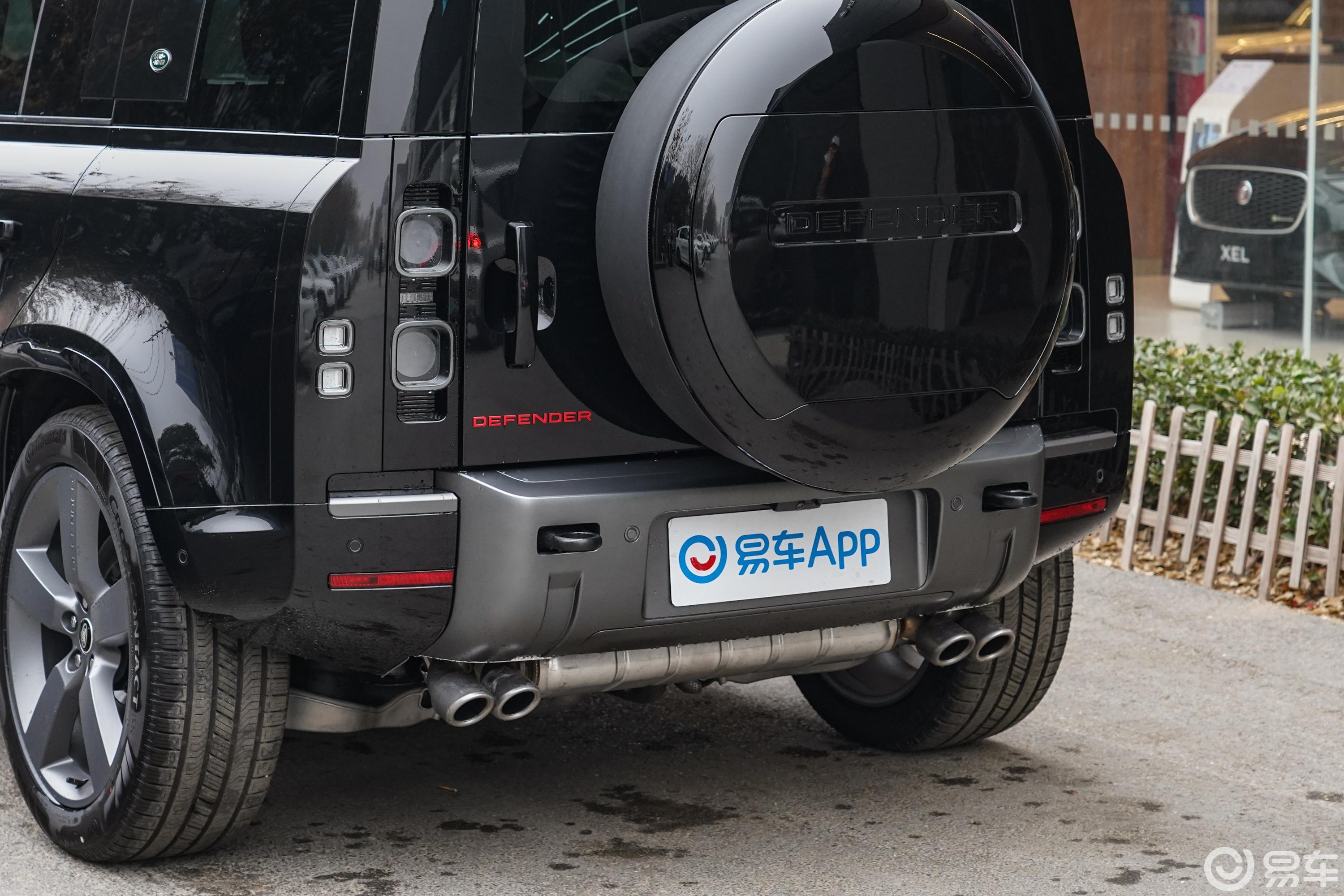 【卫士改款 110 5.0S V8车后雷达图片-汽车图片大全】-易车