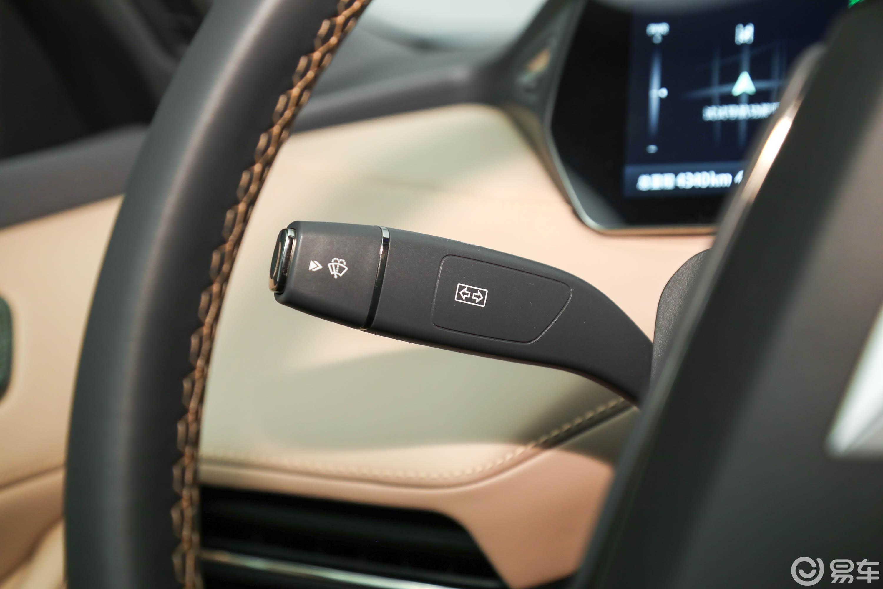 【深蓝SL03纯电版 515km灯光控制区图片-汽车图片大全】-易车