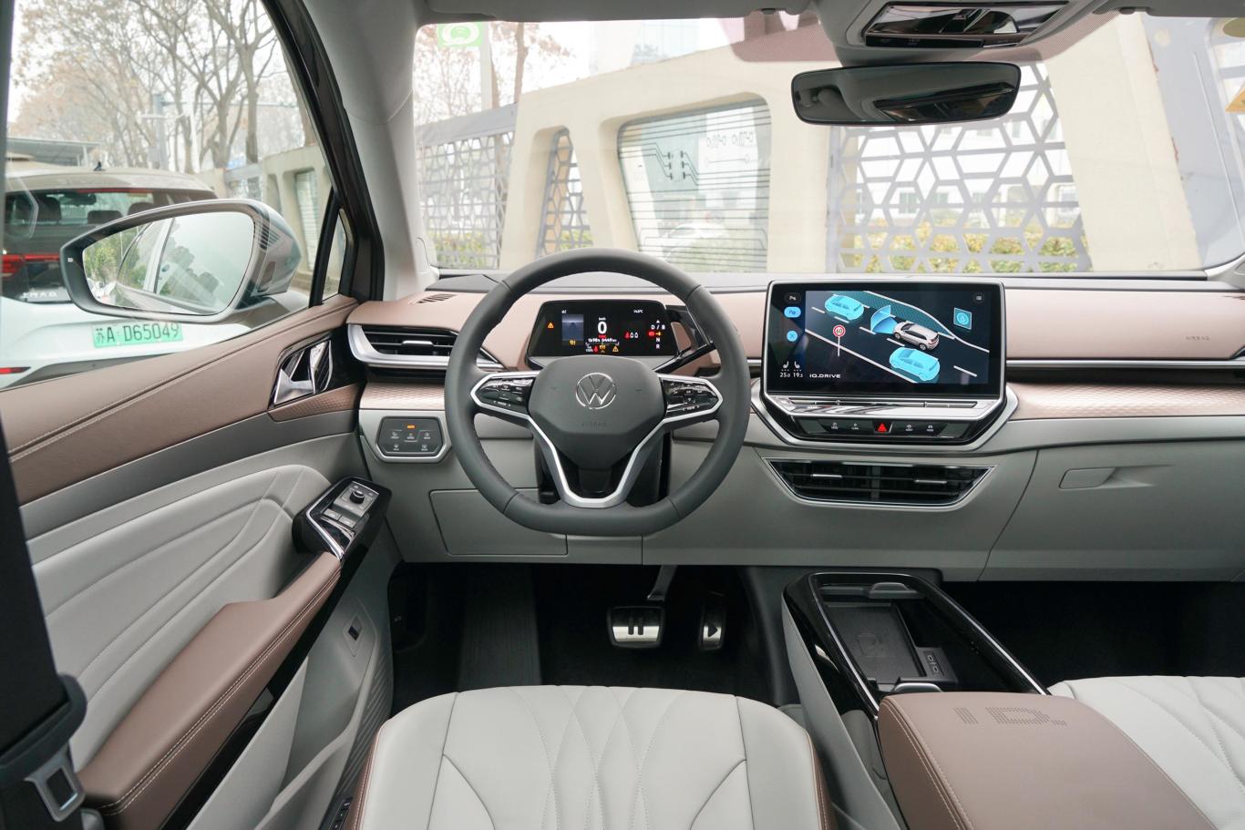 【ID.6 X617km 极智长续航版 7座驾驶位区域图片-汽车图片大全】-易车