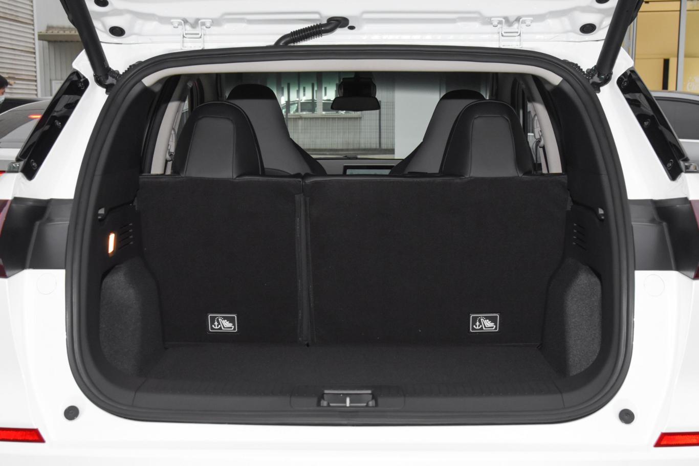 【小鹏G3G3i 460N+后备厢空间特写图片-汽车图片大全】-易车