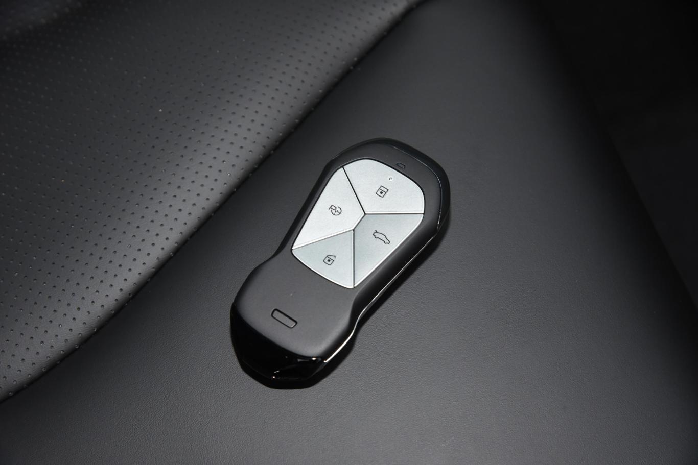 【小鹏G3G3i 460N+钥匙正面图片-汽车图片大全】-易车