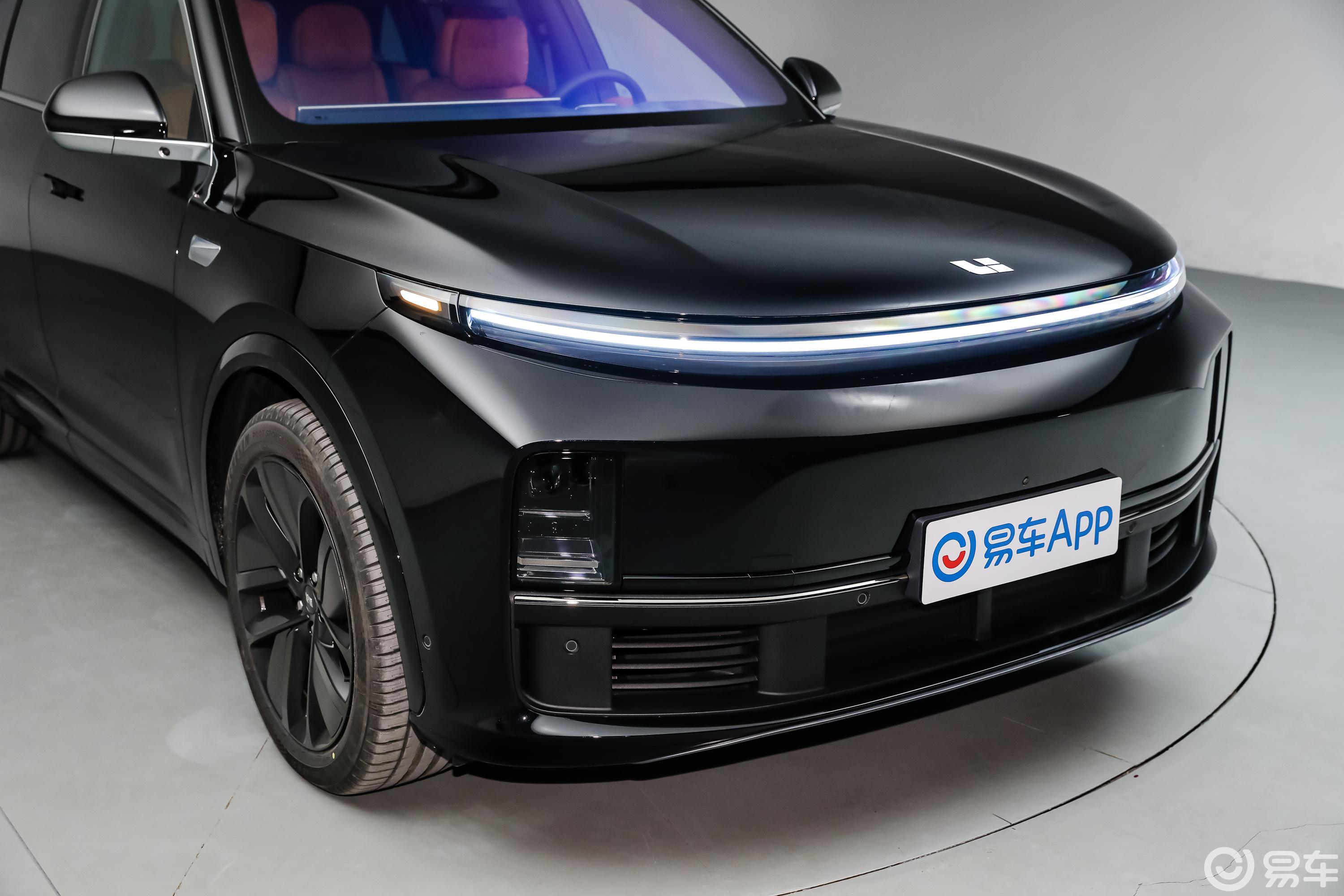 【理想L7L7 Max版前格栅侧俯拍图片-汽车图片大全】-易车