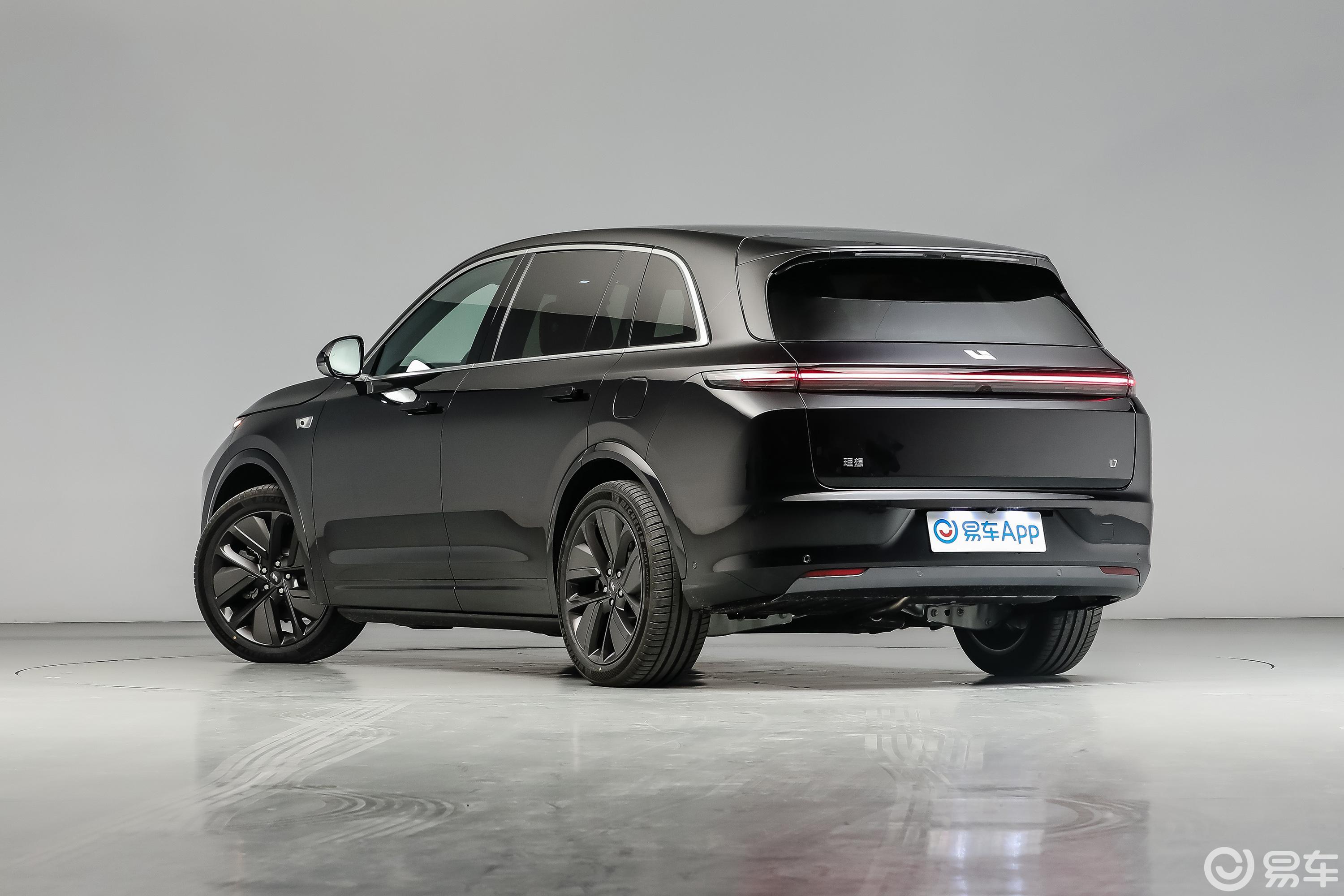 【理想L7L7 Max版侧后45度车头向左水平图片-汽车图片大全】-易车