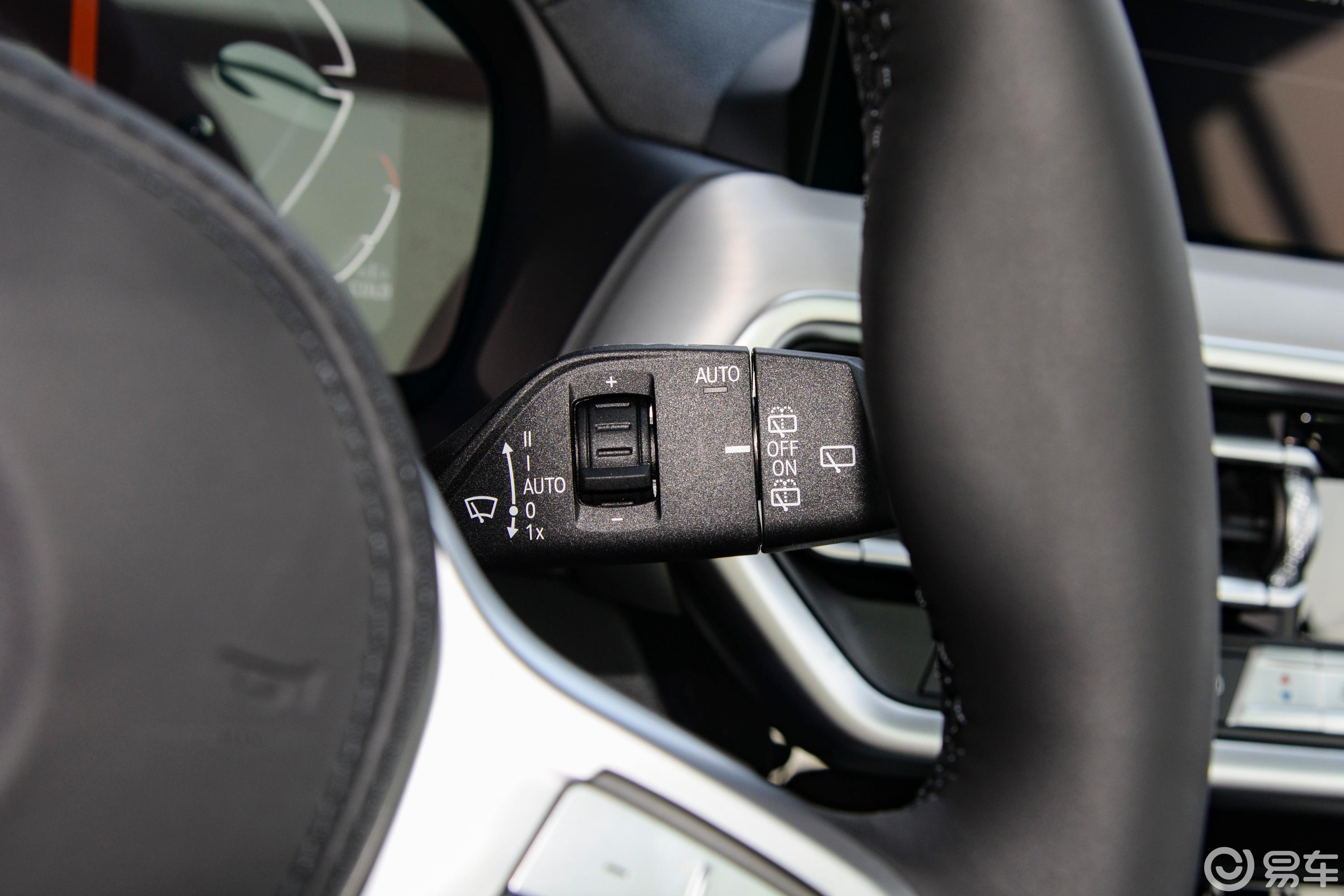 【宝马iX3535km 创领型主驾驶位图片-汽车图片大全】-易车