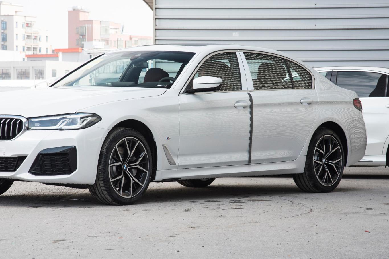 【宝马5系530Li 尊享型 M运动套装外观细节图片-汽车图片大全】-易车