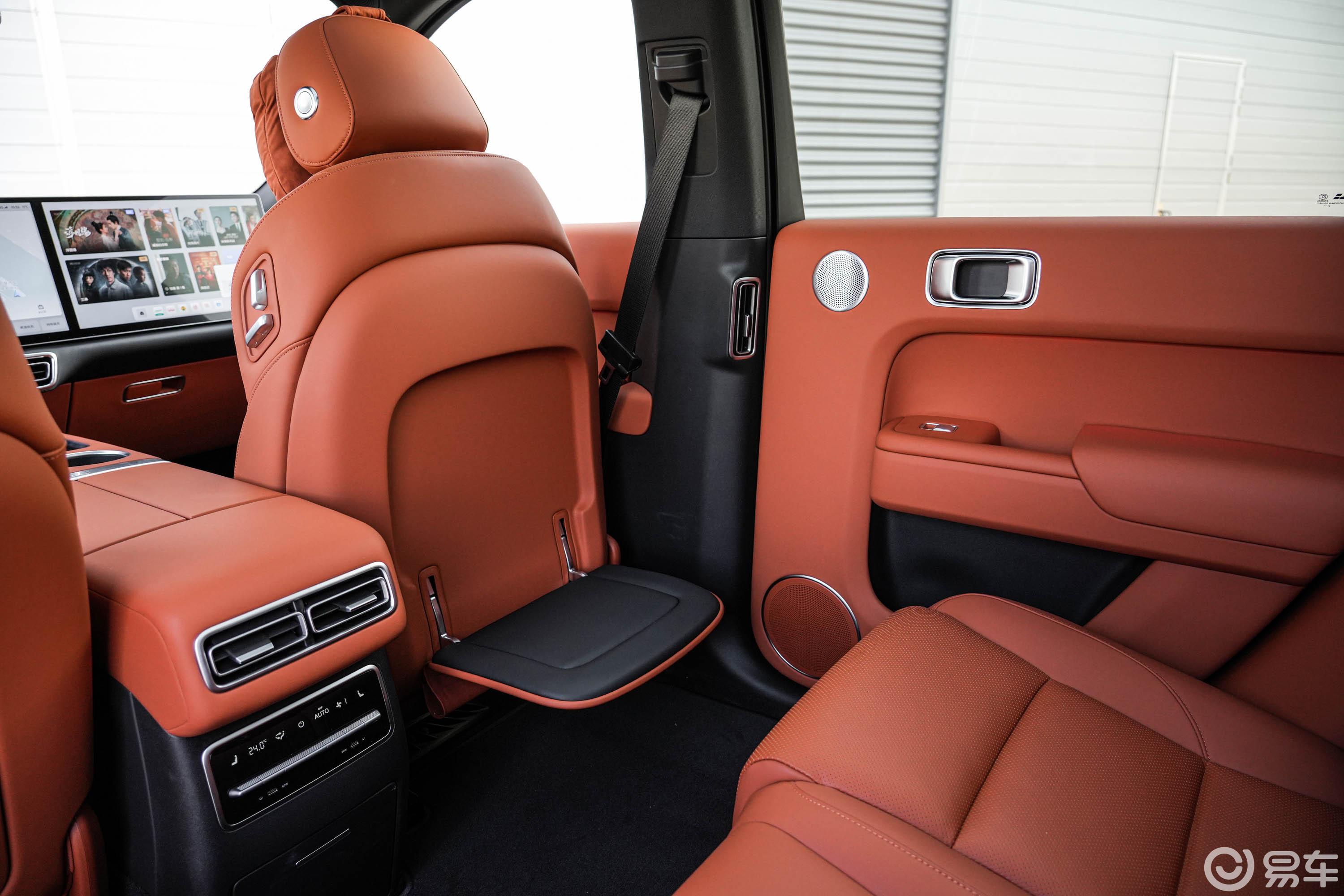 【理想L7L7 Pro版后排空间图片-汽车图片大全】-易车