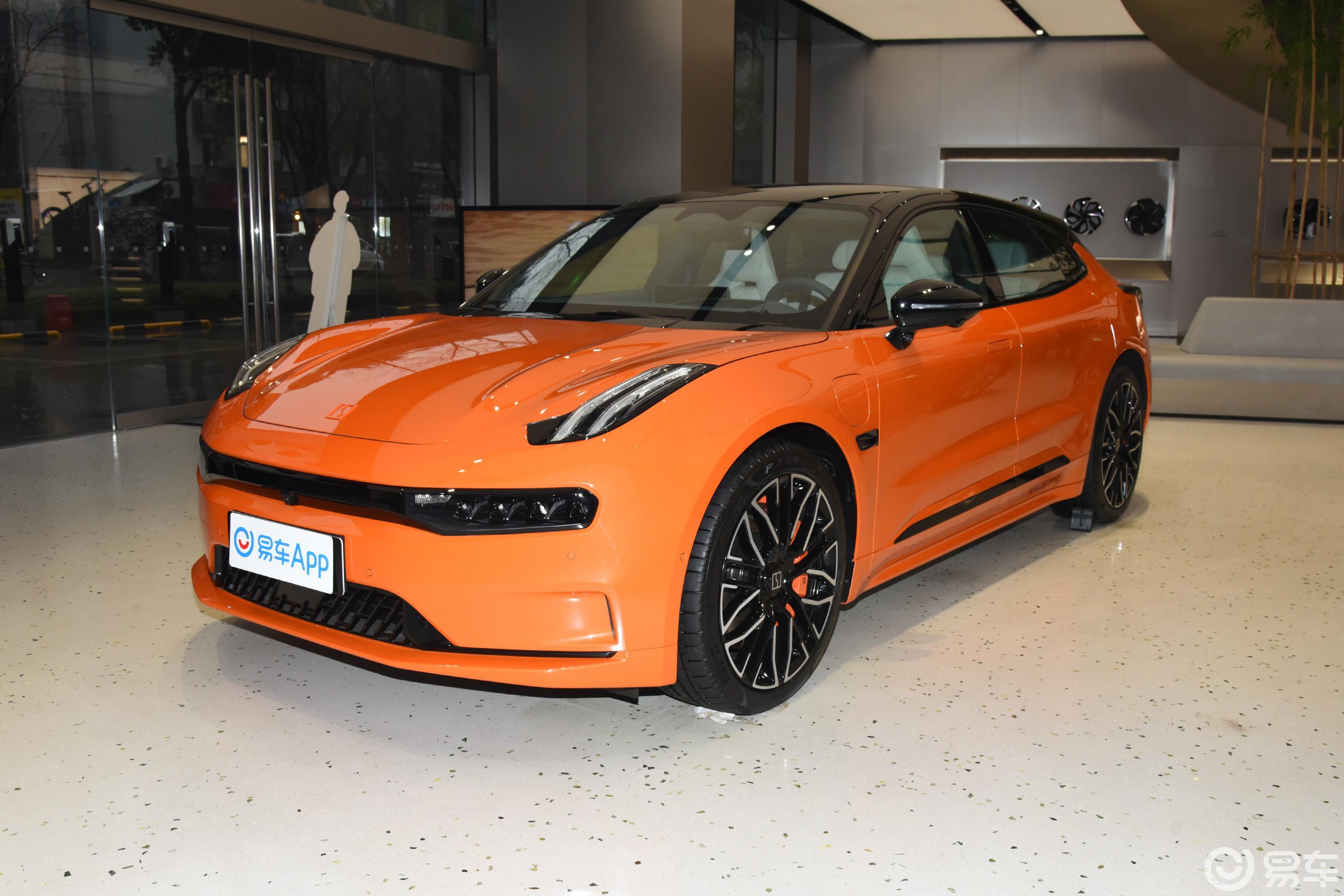 【ZEEKR 001656km 四驱ME版侧前45度车头向左水平图片-汽车图片大全】-易车