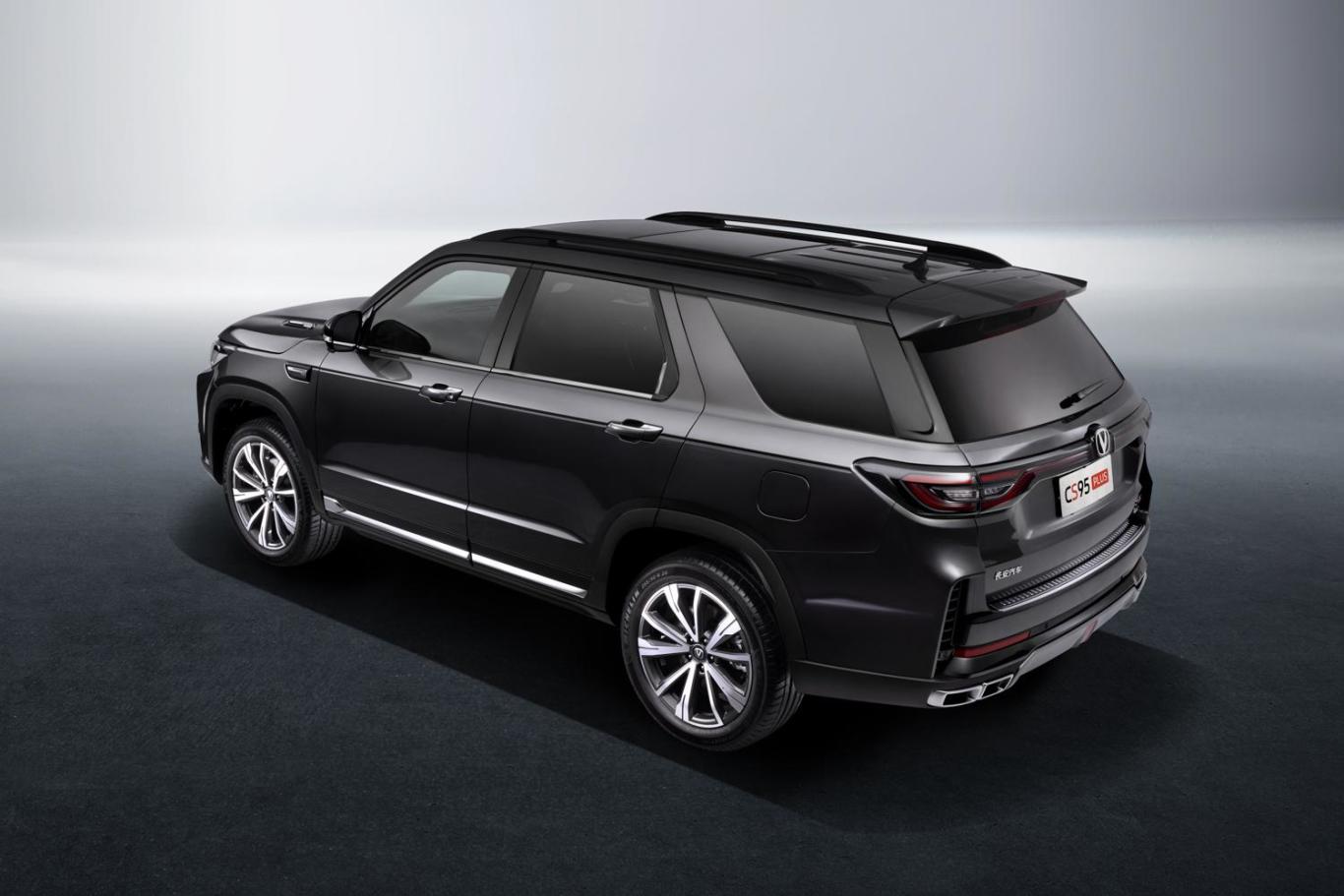 【长安CS95PLUS 2.0T 四驱尊贵型图片-汽车图片大全】-易车