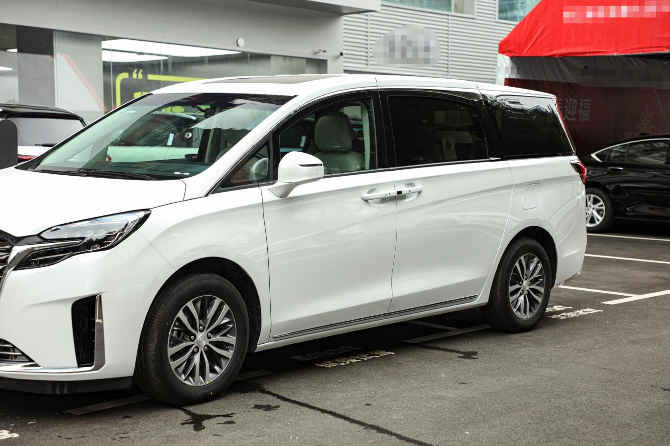 【别克GL8ES陆尊 2.0T 舒适型 7座外观细节图片-汽车图片大全】-易车