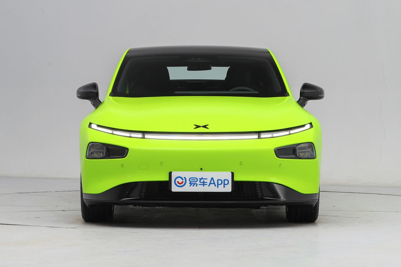 【小鹏P7P7i 610 四驱鹏翼性能版正前水平图片-汽车图片大全】-易车