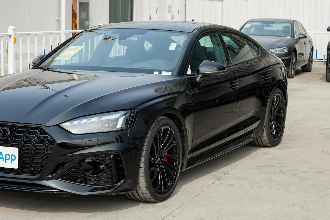 【奥迪RS 52.9T Sportback 黑曜版外观细节图片-汽车图片大全】-易车