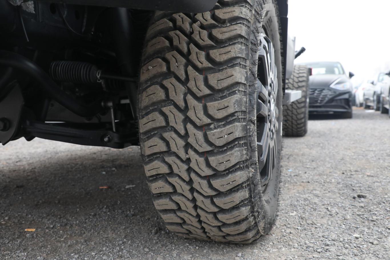 【猛士MS6006.7T 单排底盘旗舰版 3座动力底盘图片-汽车图片大全】-易车