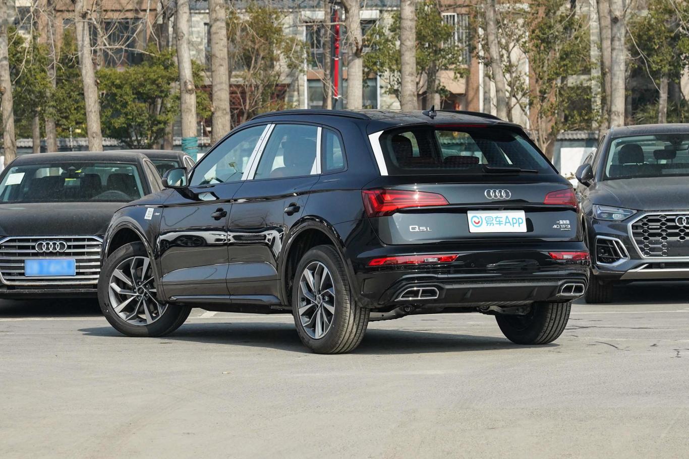【奥迪Q5L40 TFSI 豪华动感型侧后45度车头向左水平图片-汽车图片大全】-易车
