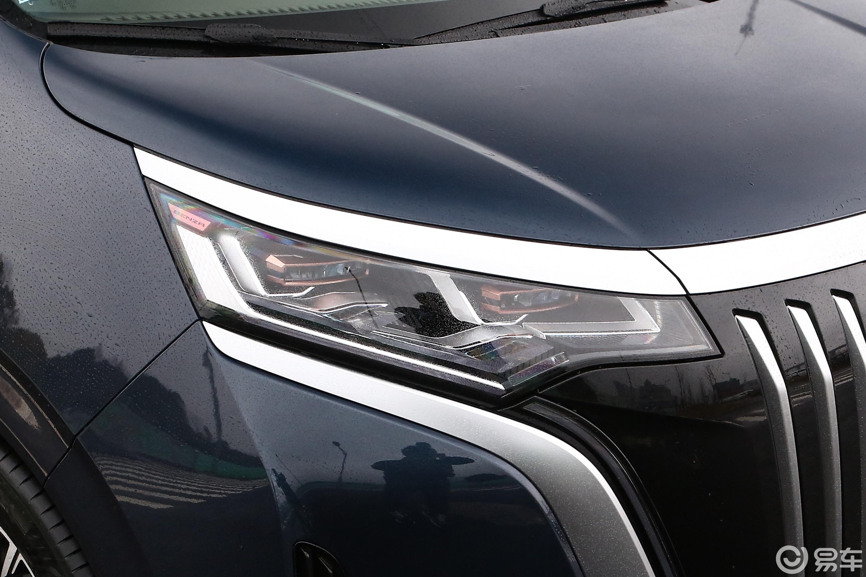 【腾势D9EV 600km 四驱旗舰版大灯侧45度俯拍图片-汽车图片大全】-易车