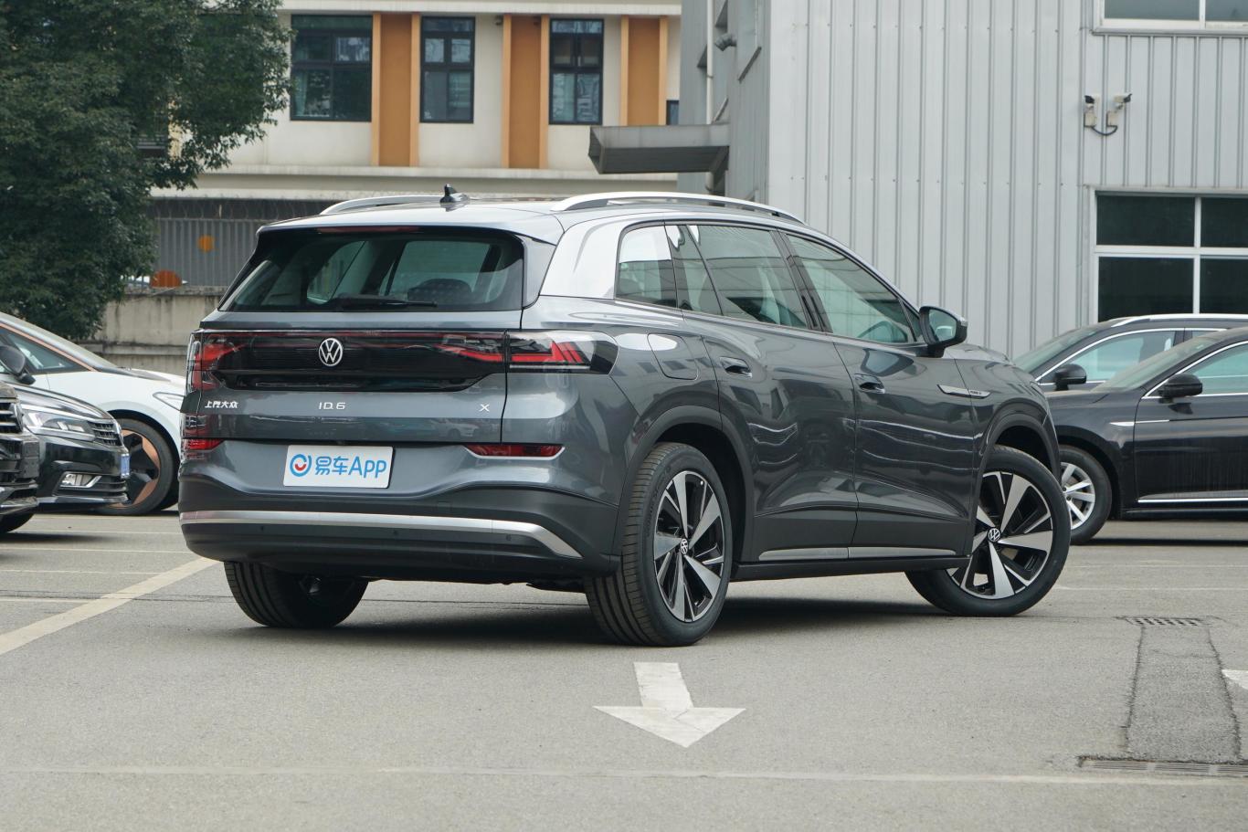 【ID.6 X617km 纯净长续航版 7座侧后45度车头向右水平图片-汽车图片大全】-易车