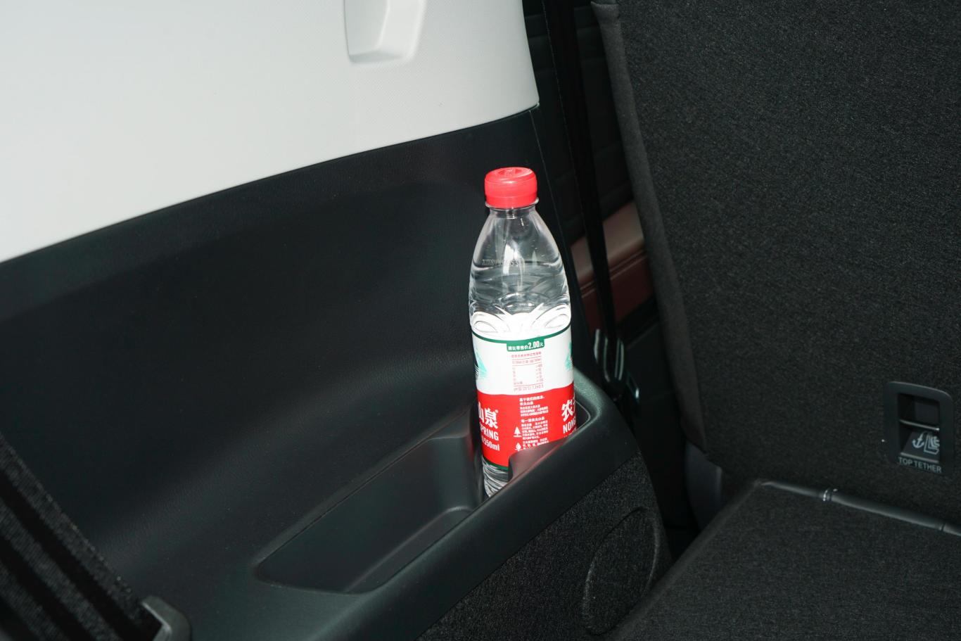 【ID.6 X617km 纯净长续航版 7座后排空间图片-汽车图片大全】-易车