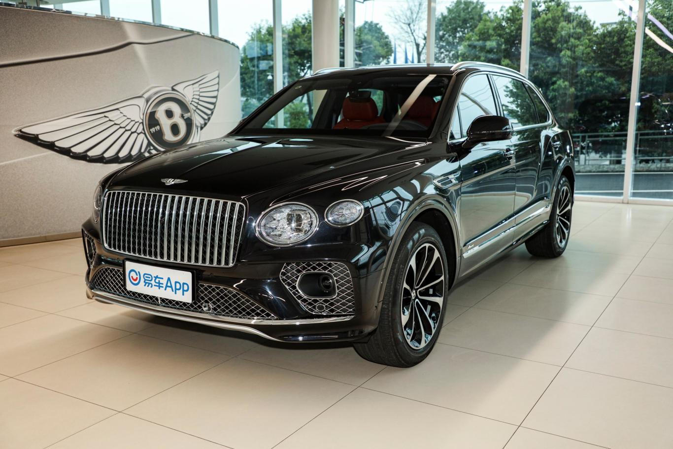 【添越4.0T V8 长轴距版侧前45度车头向左水平图片-汽车图片大全】-易车