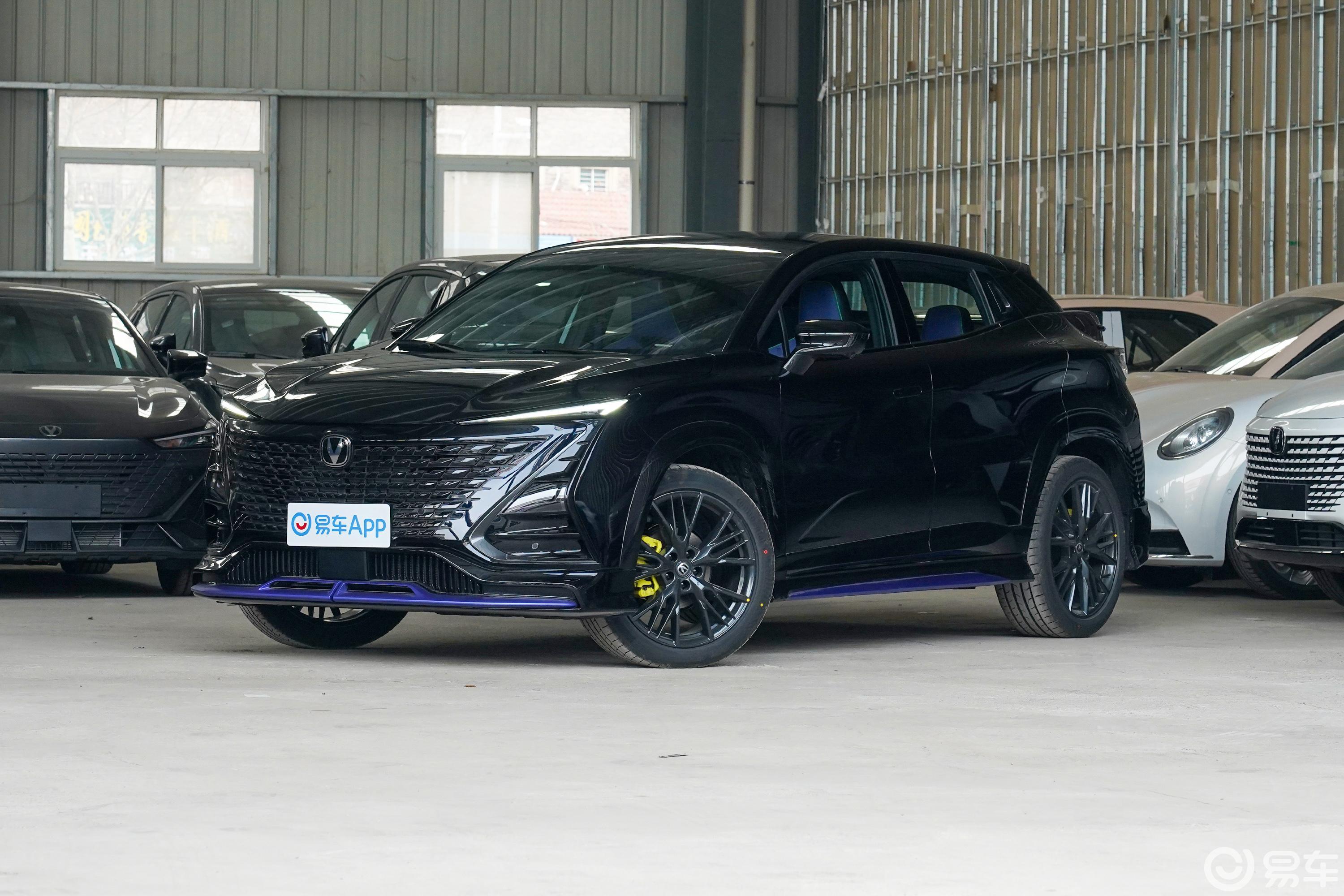 【长安UNI-T第二代 运动版 1.5T 尊贵型侧前45度车头向左水平图片-汽车图片大全】-易车