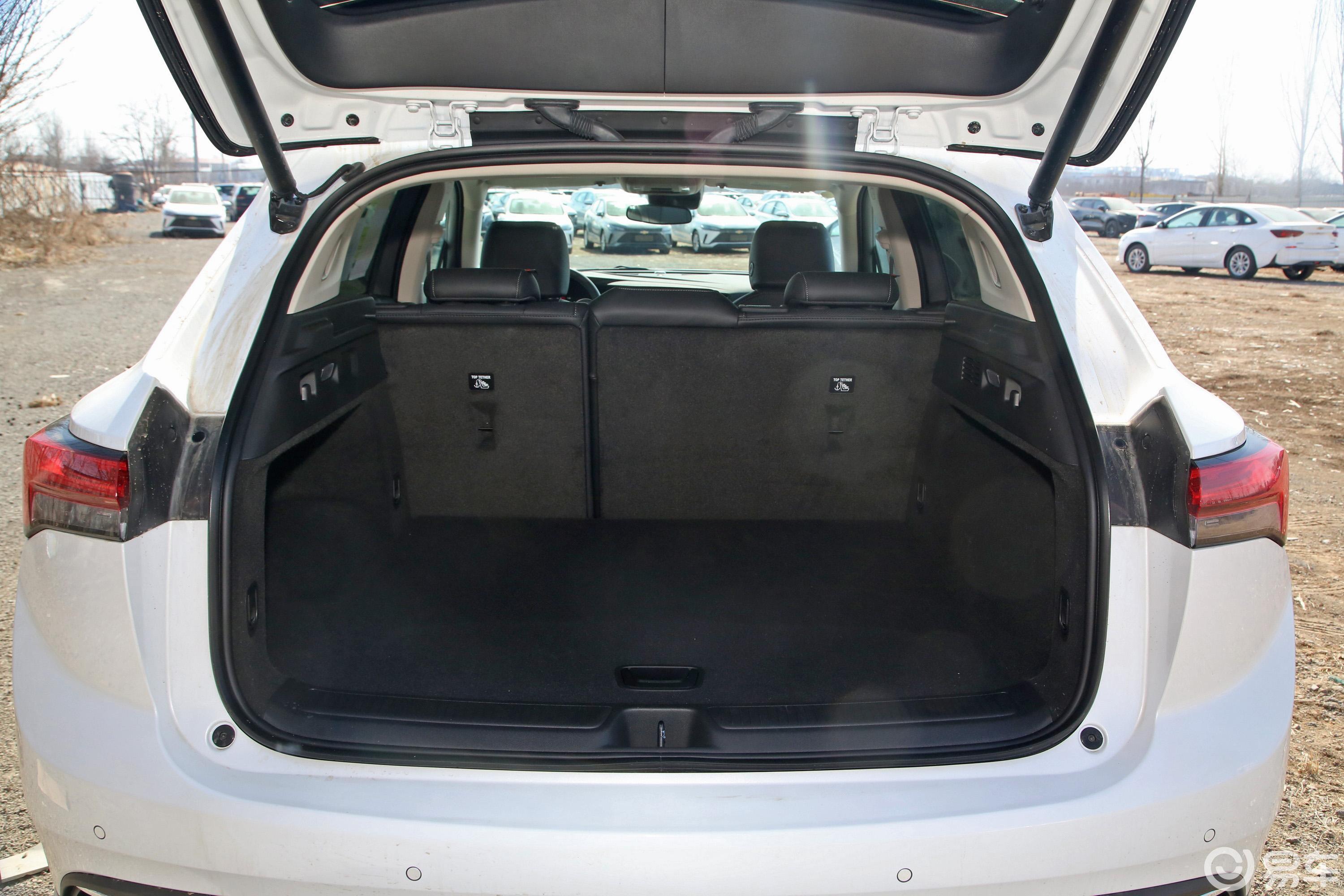 【昂科威昂科威S 552T 两驱豪华型后备厢空间特写图片-汽车图片大全】-易车