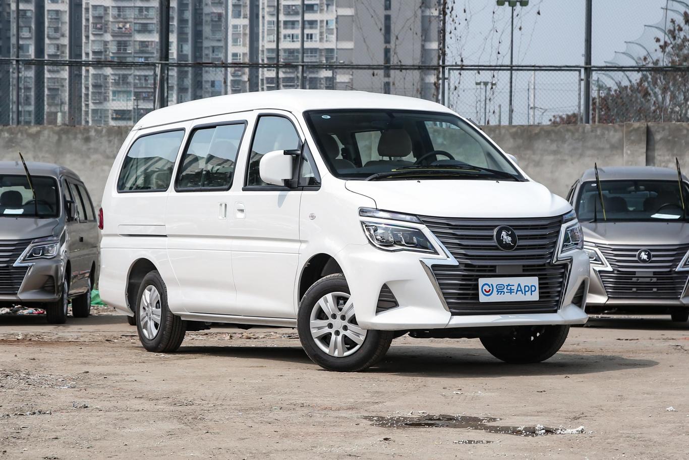 【菱智M5L 1.6L 基本型 7座侧前45度车头向右水平图片-汽车图片大全】-易车