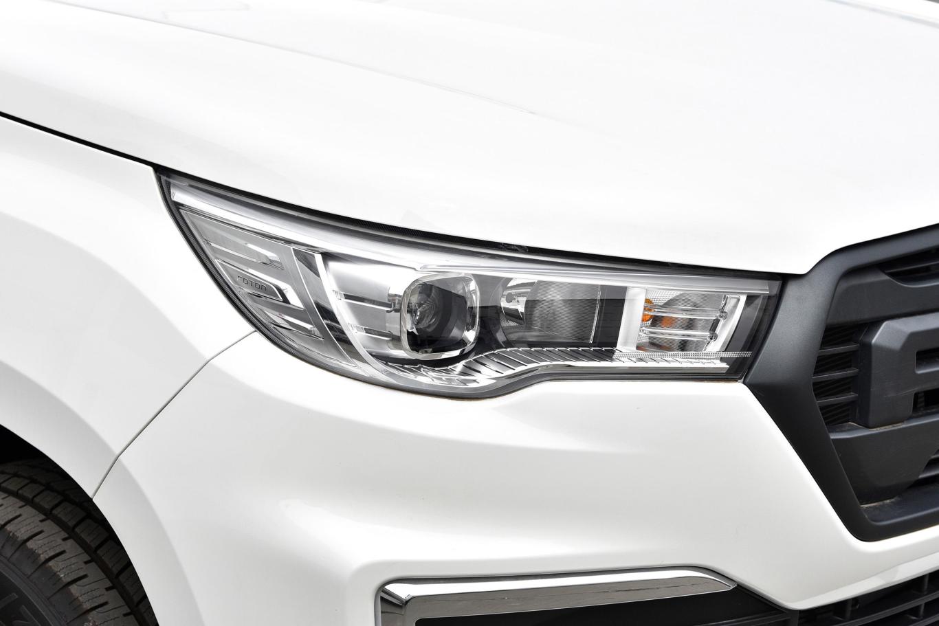 【将军F9奋斗版 2.0T 手动四驱长箱精英型 柴油大灯侧45度俯拍图片-汽车图片大全】-易车