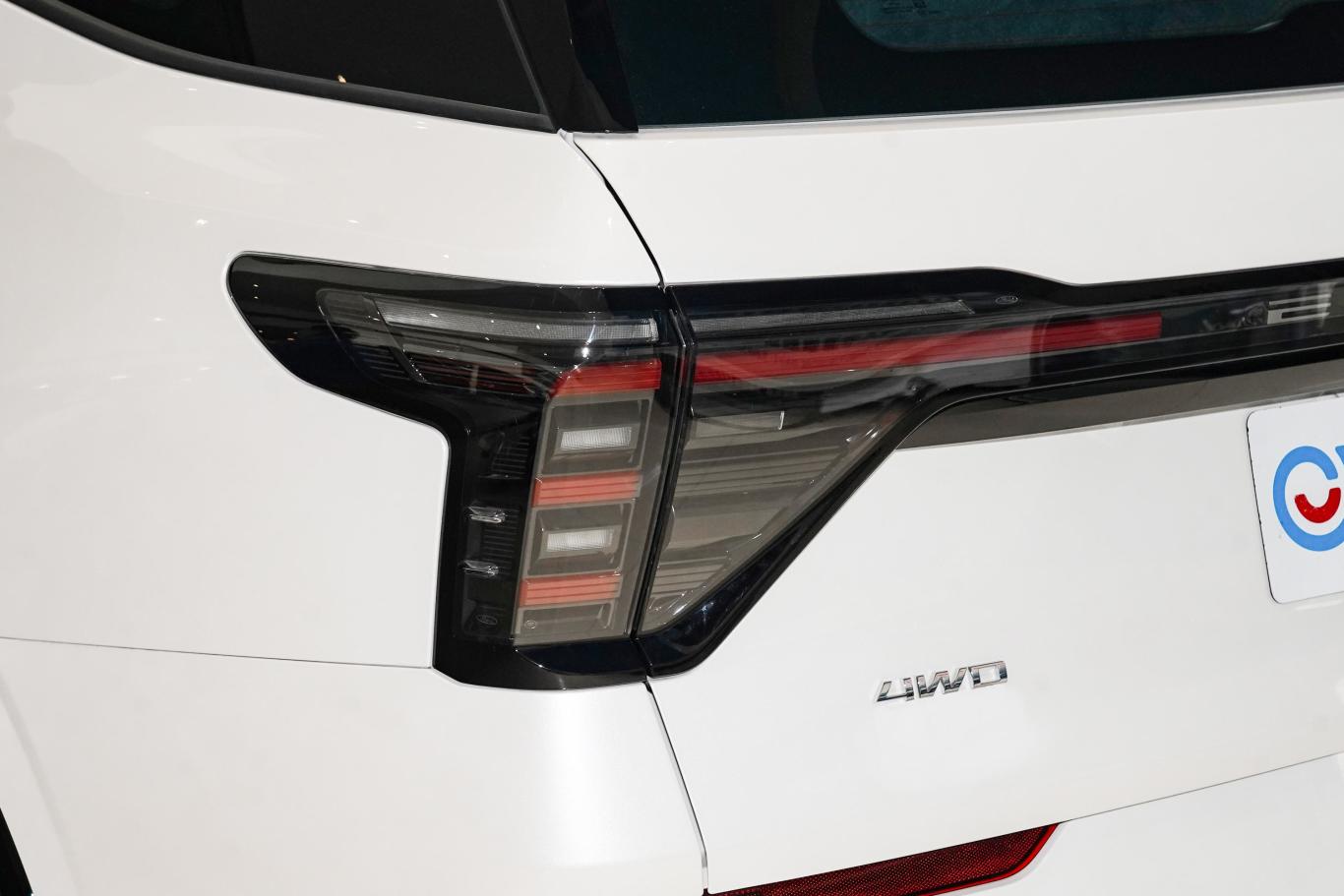 【锐界锐界L 2.0T 四驱至尊型 7座尾灯侧45度俯拍图片-汽车图片大全】-易车