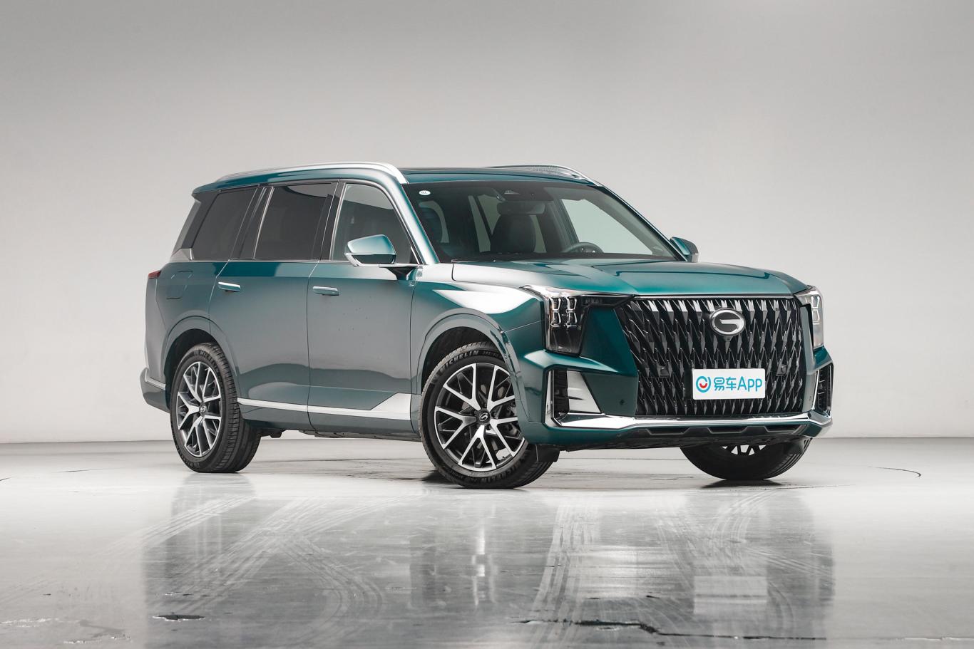 【传祺GS8双擎 2.0T 四驱尊贵版 7座侧前45度车头向右水平图片-汽车图片大全】-易车