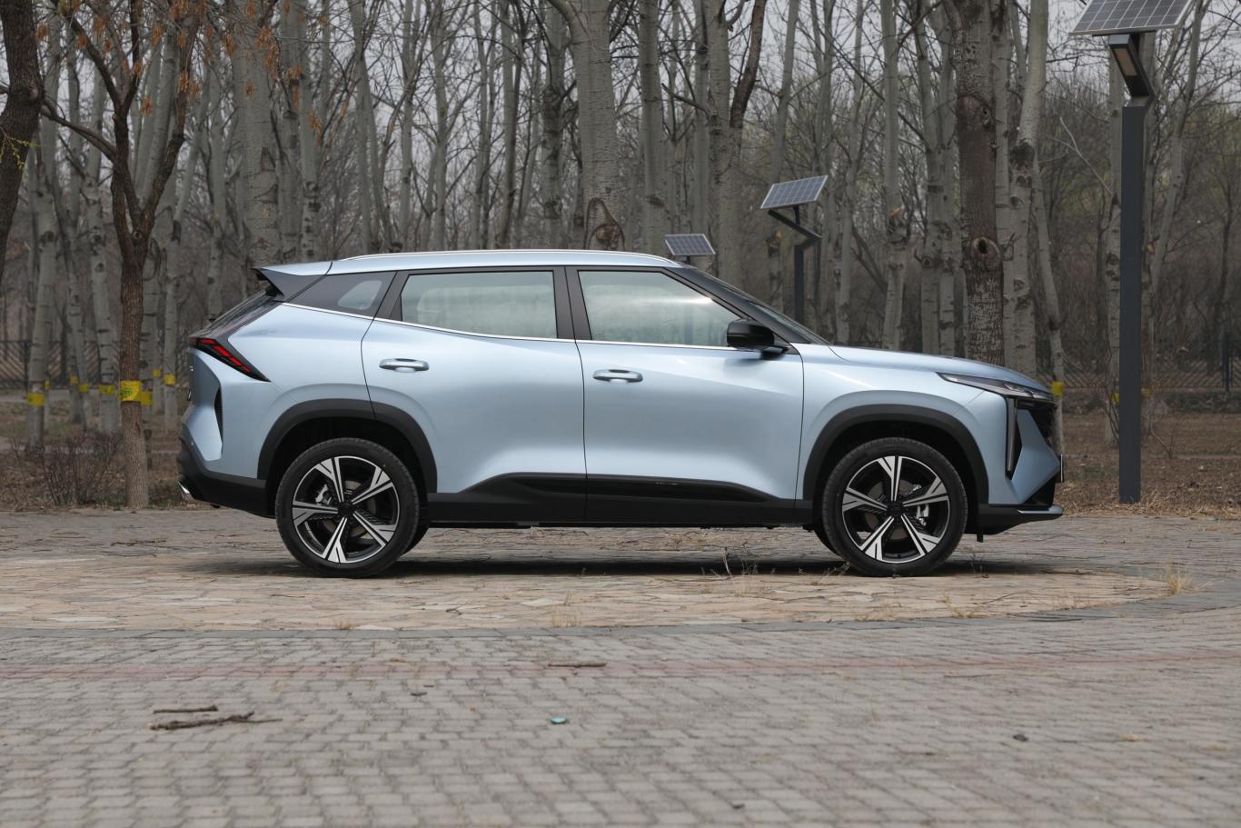 【博越博越COOL 1.5T 智尊型正侧车头向右水平图片-汽车图片大全】-易车