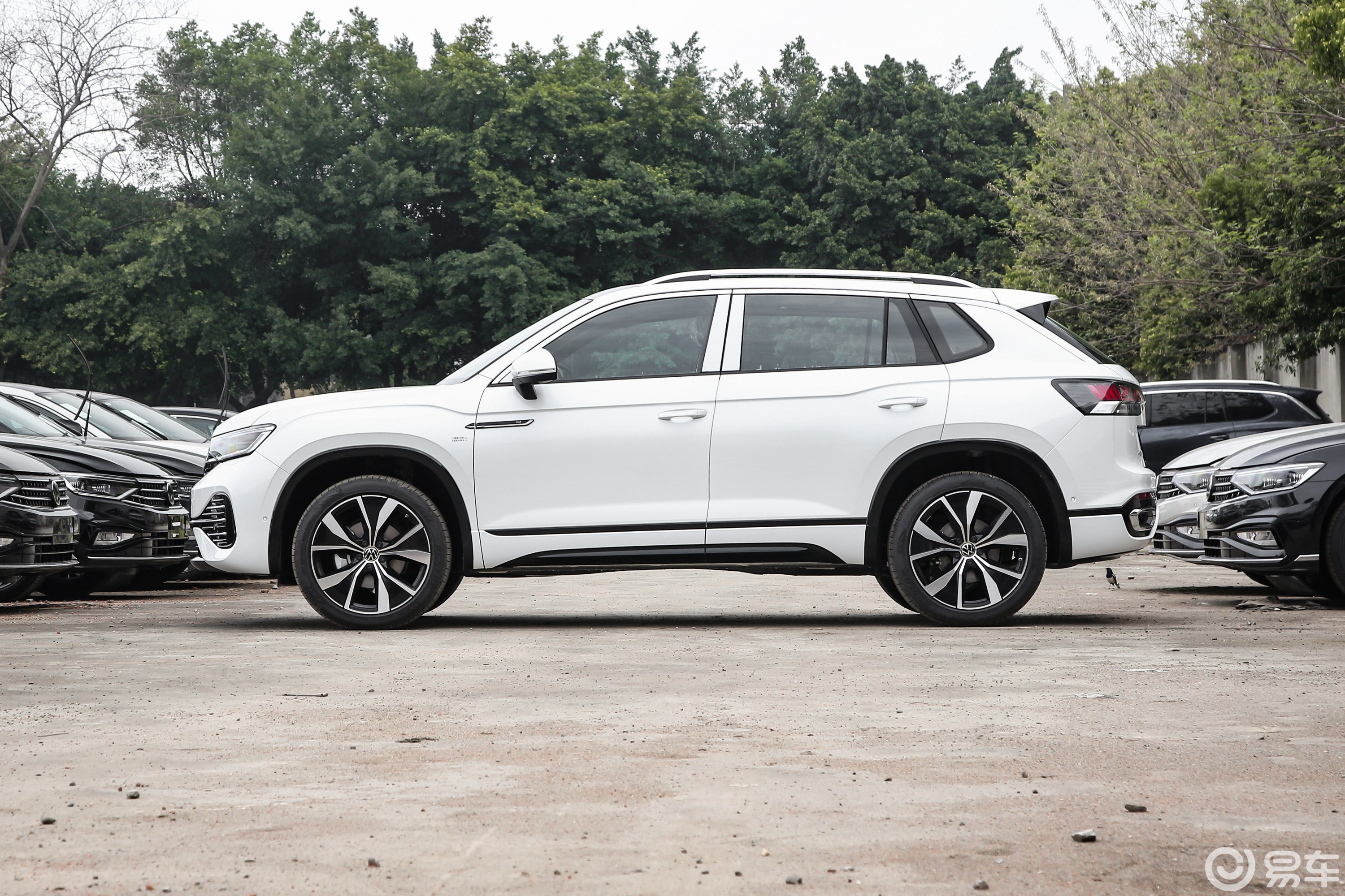 【探岳改款 380TSI 四驱R-Line Pro智慧版正侧车头向左水平图片-汽车图片大全】-易车